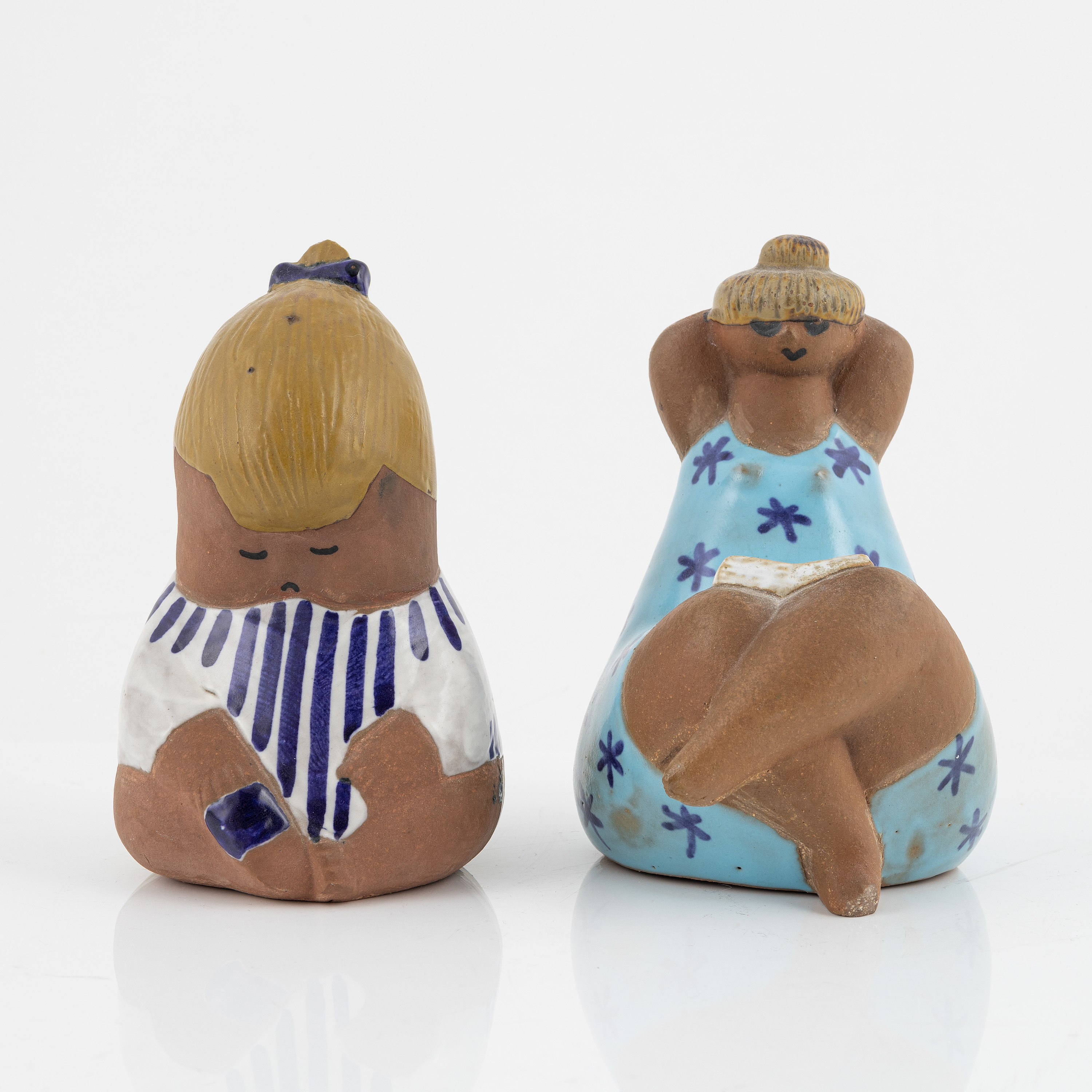 Lisa Larson, two stoneware figurines, Gustavsberg. - Bukowskis