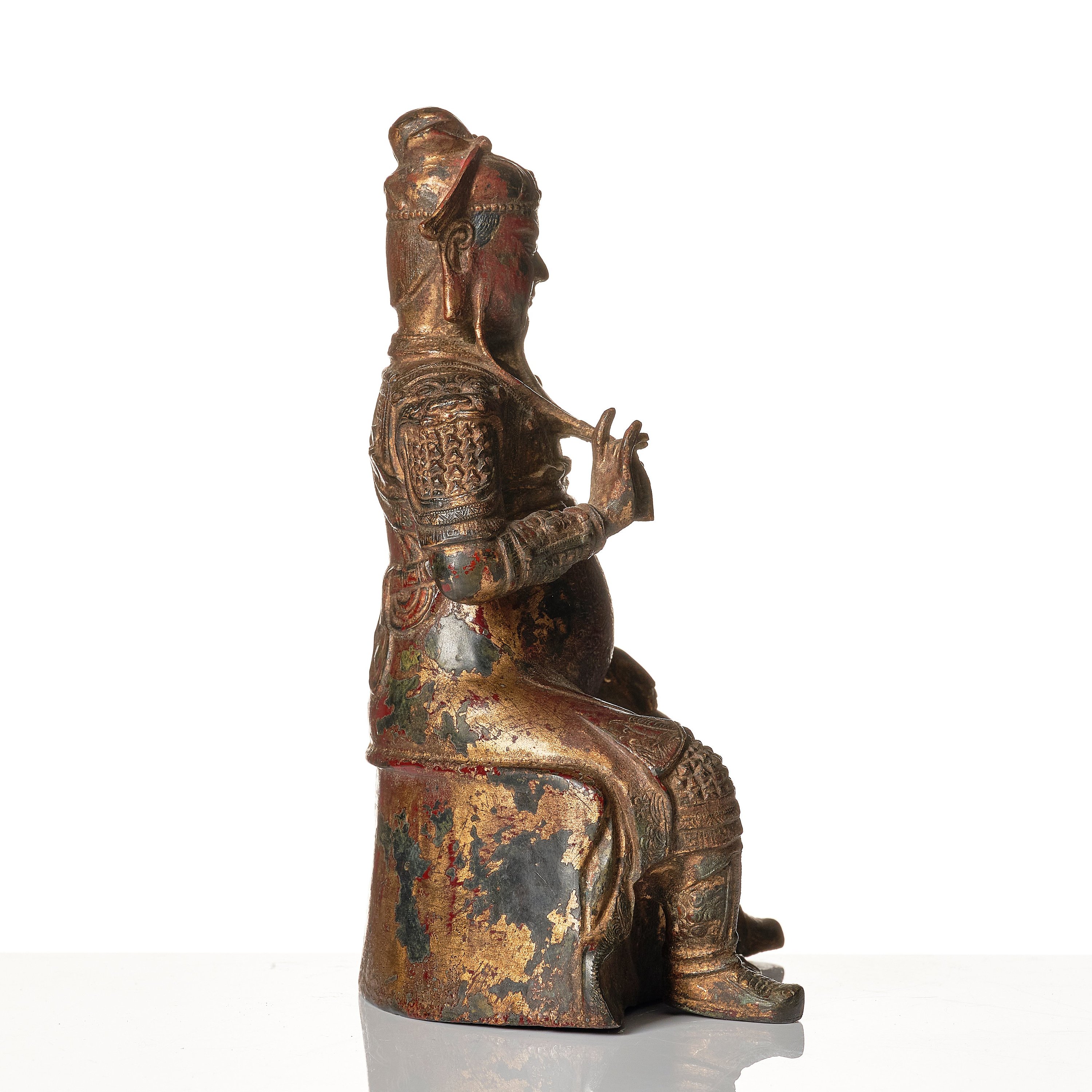 A bronze sculpture of a warrior, Ming dynasty (1368-1644). - Bukowskis