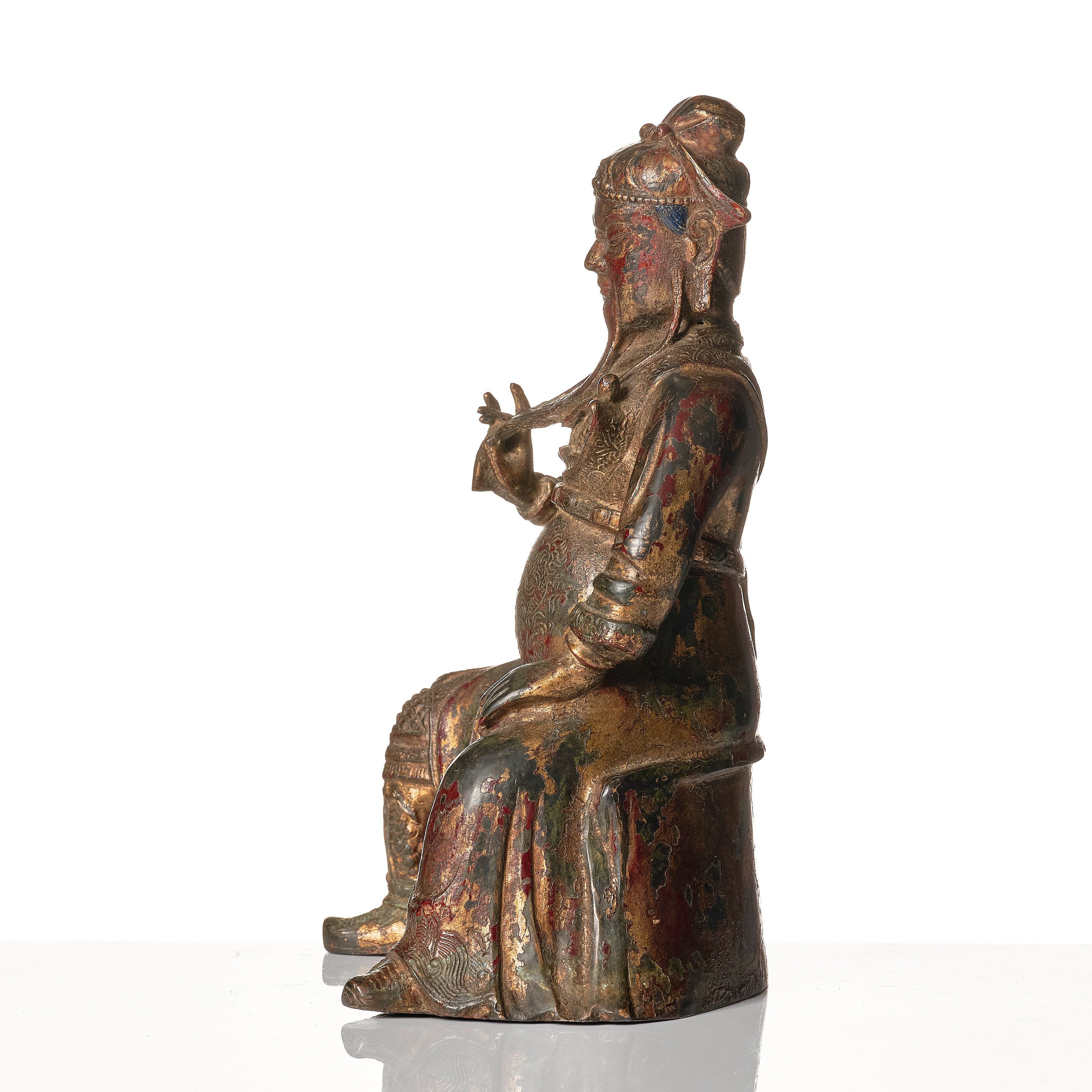 A bronze sculpture of a warrior, Ming dynasty (1368-1644). - Bukowskis