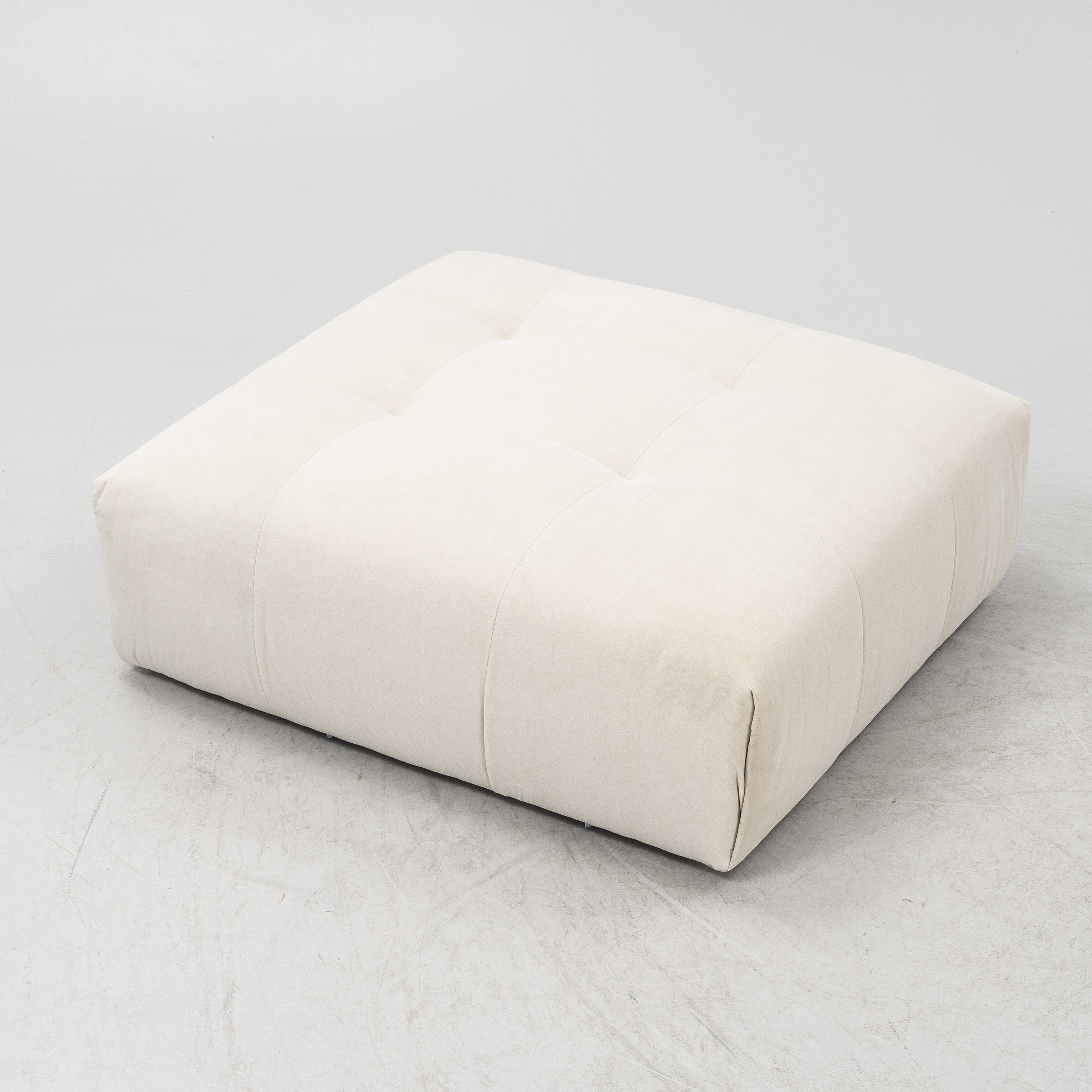 A 'Cecco' ottoman, Layered. - Bukowskis