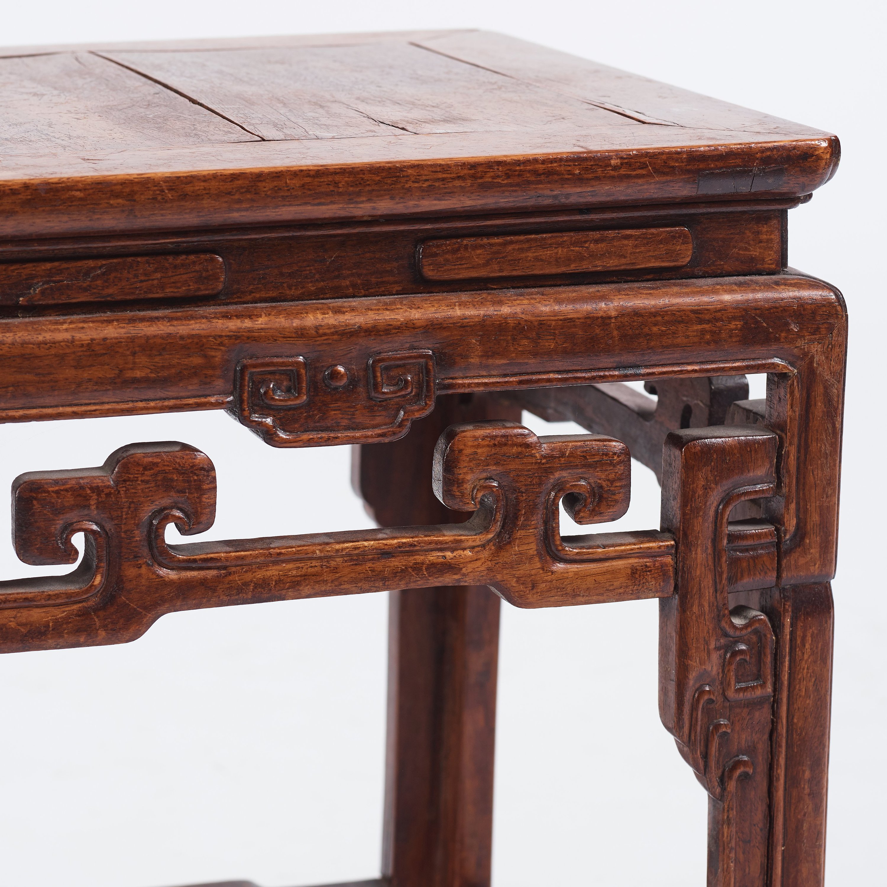 A Chinese hardwood table/seat, Qing dynasty, 19th Century. - Bukowskis