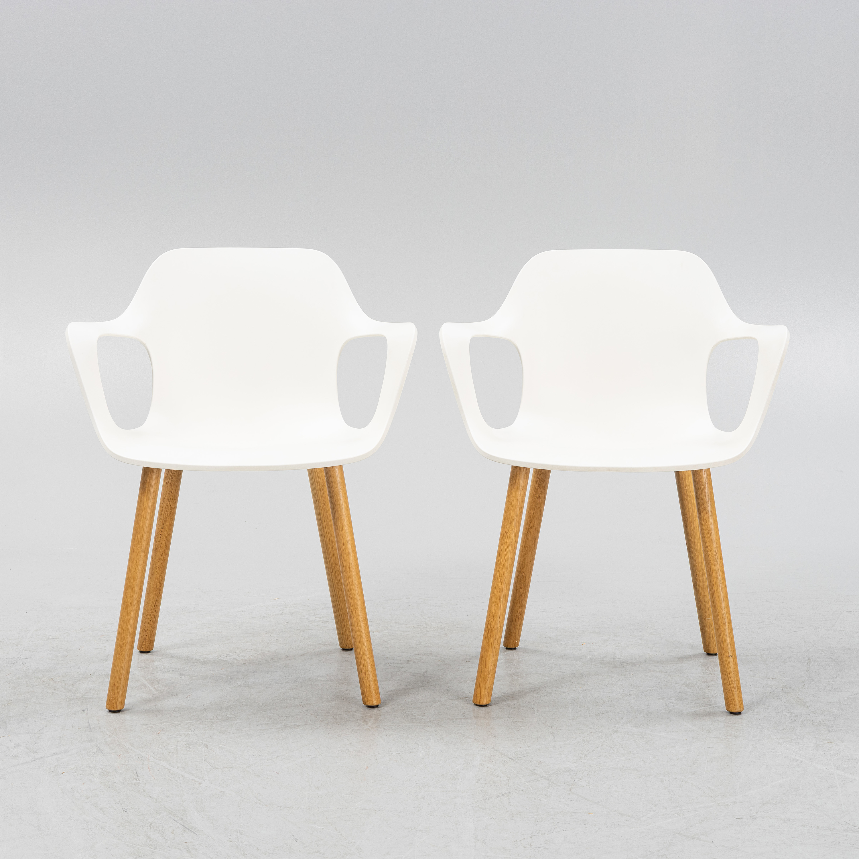 Jasper Morrison, a pair of 'HAL' chairs, Vitra. - Bukowskis