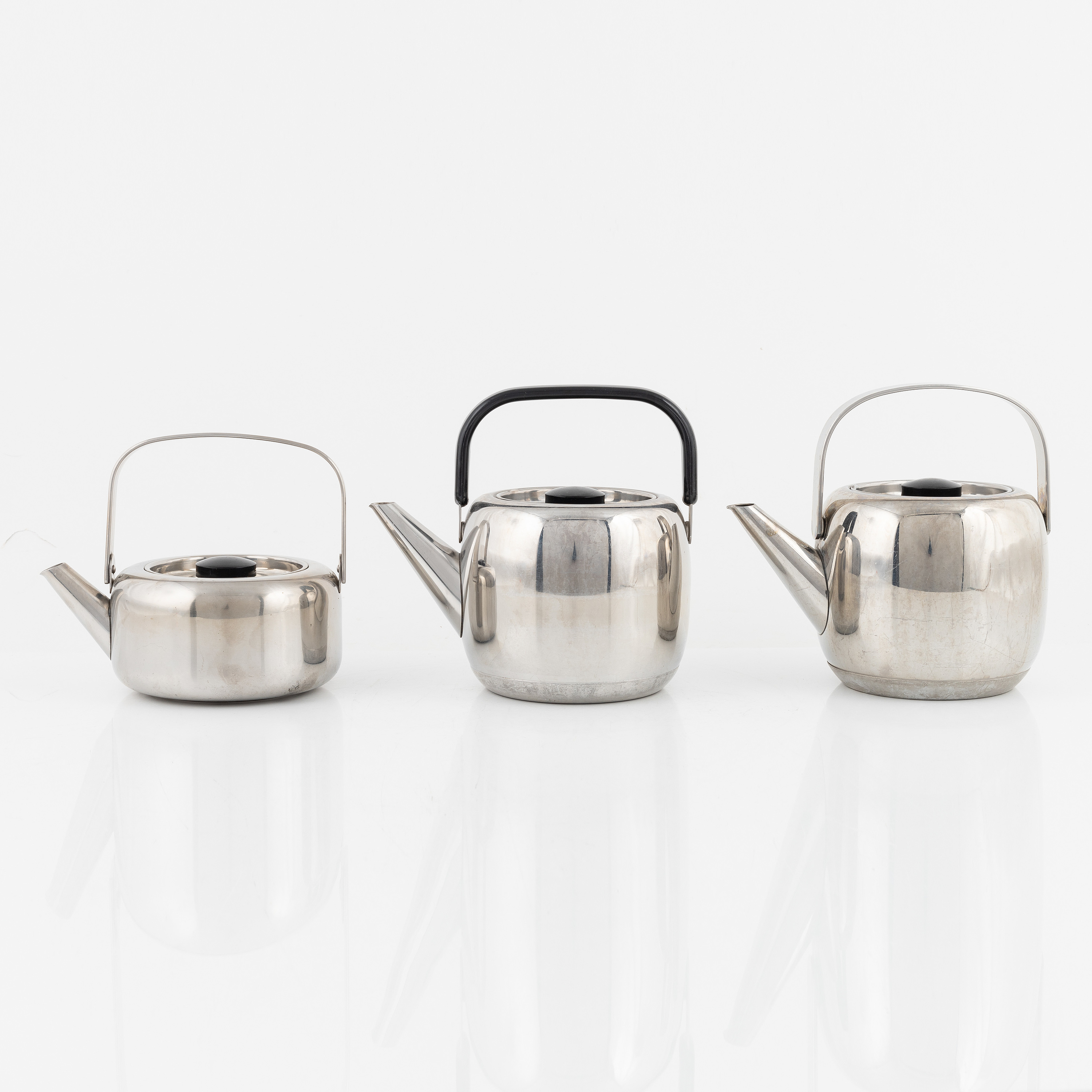 Timo Sarpaneva tthree stainless steel teapots, Opa, Finalnd, 1970's ...