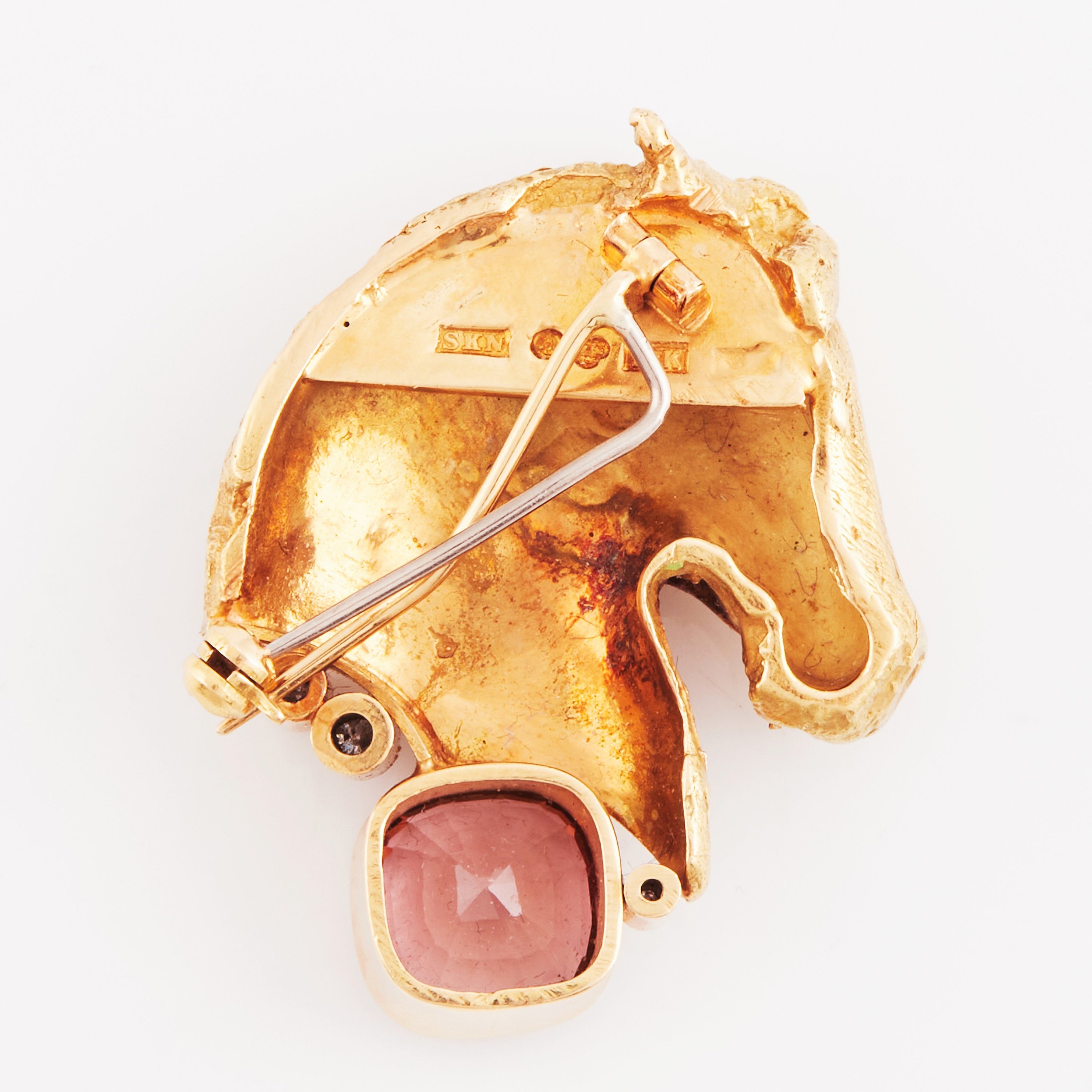 Kristian Nilsson An 18k Gold Brooch Set With A Faceted Pink Tourmaline And Round Brilliant Cut