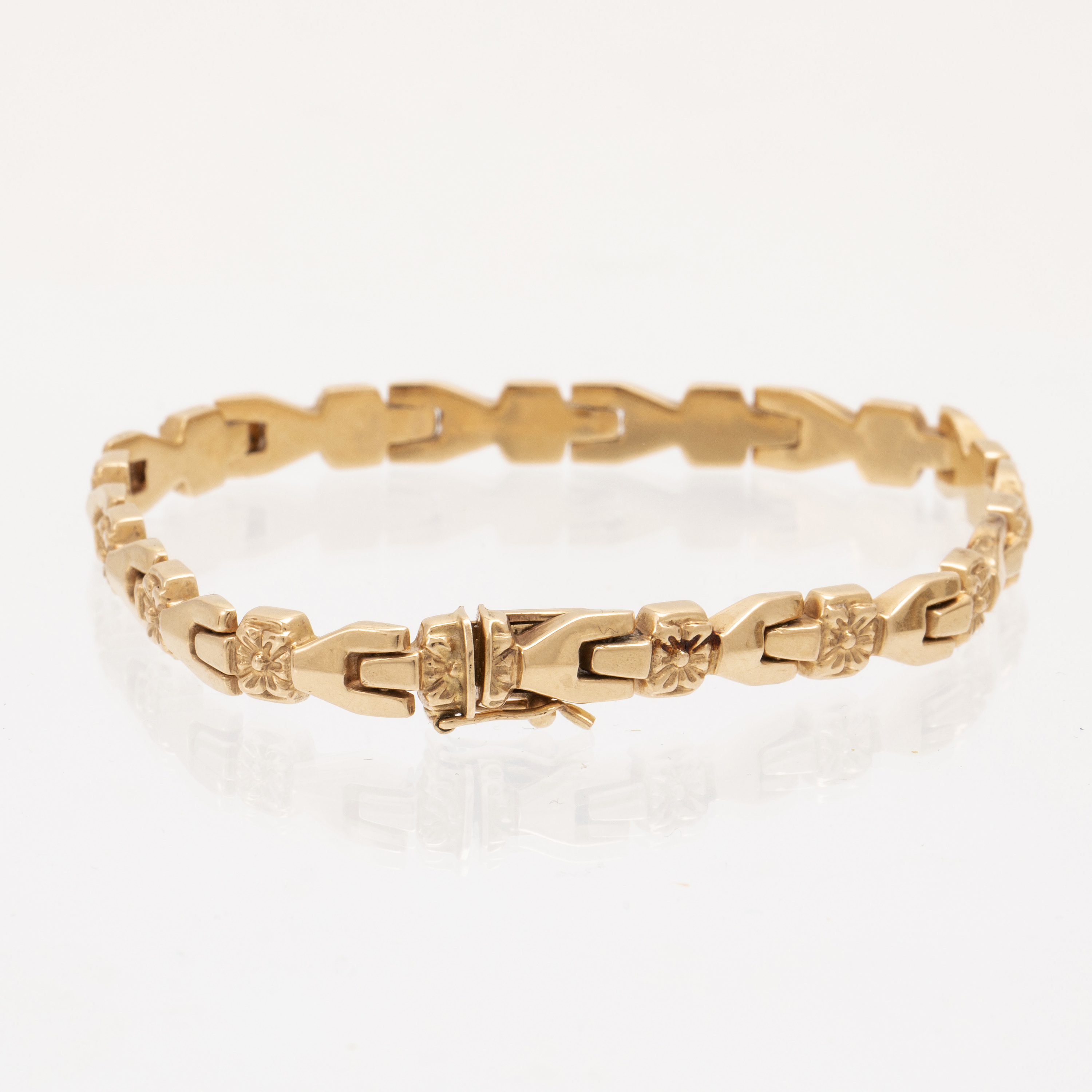 Armband 18K guld. - Bukowskis