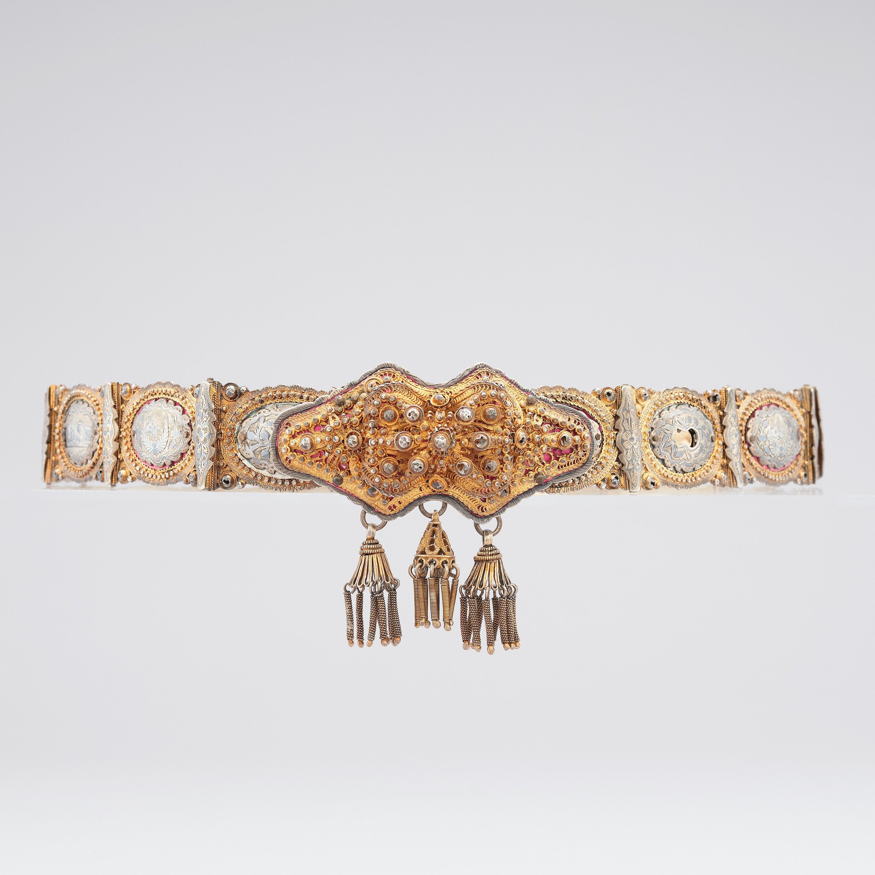 Brudbälte, silver, Van, Osmanska riker / Armenien, Omkring 1890-1910 ...