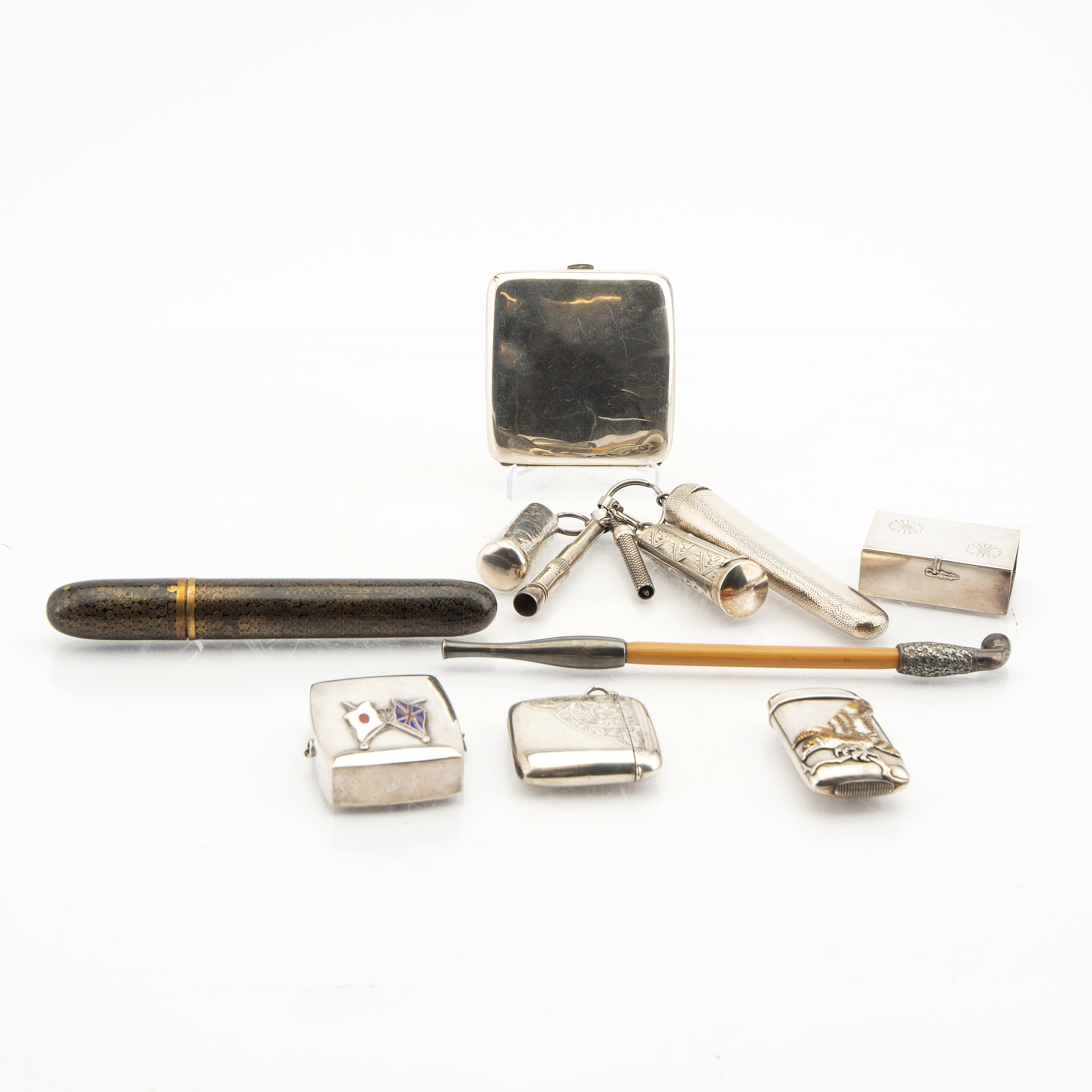 A set of 8 pcs of smoking utensils mostly silver early 1900s Japan ...