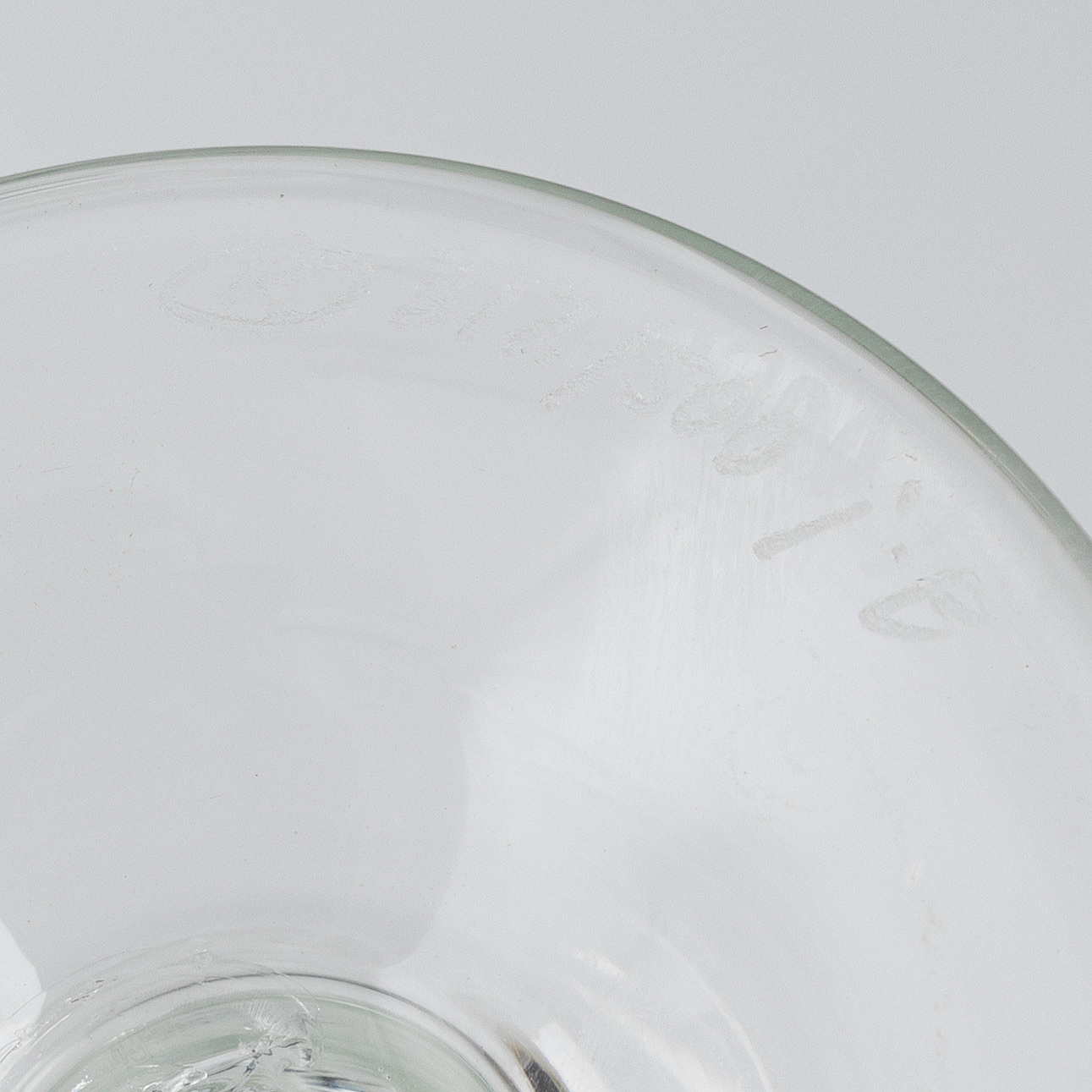 Jonas Bohlin, snapsglas ett par, numrerade, Rejmyre, 1997. - Bukowskis