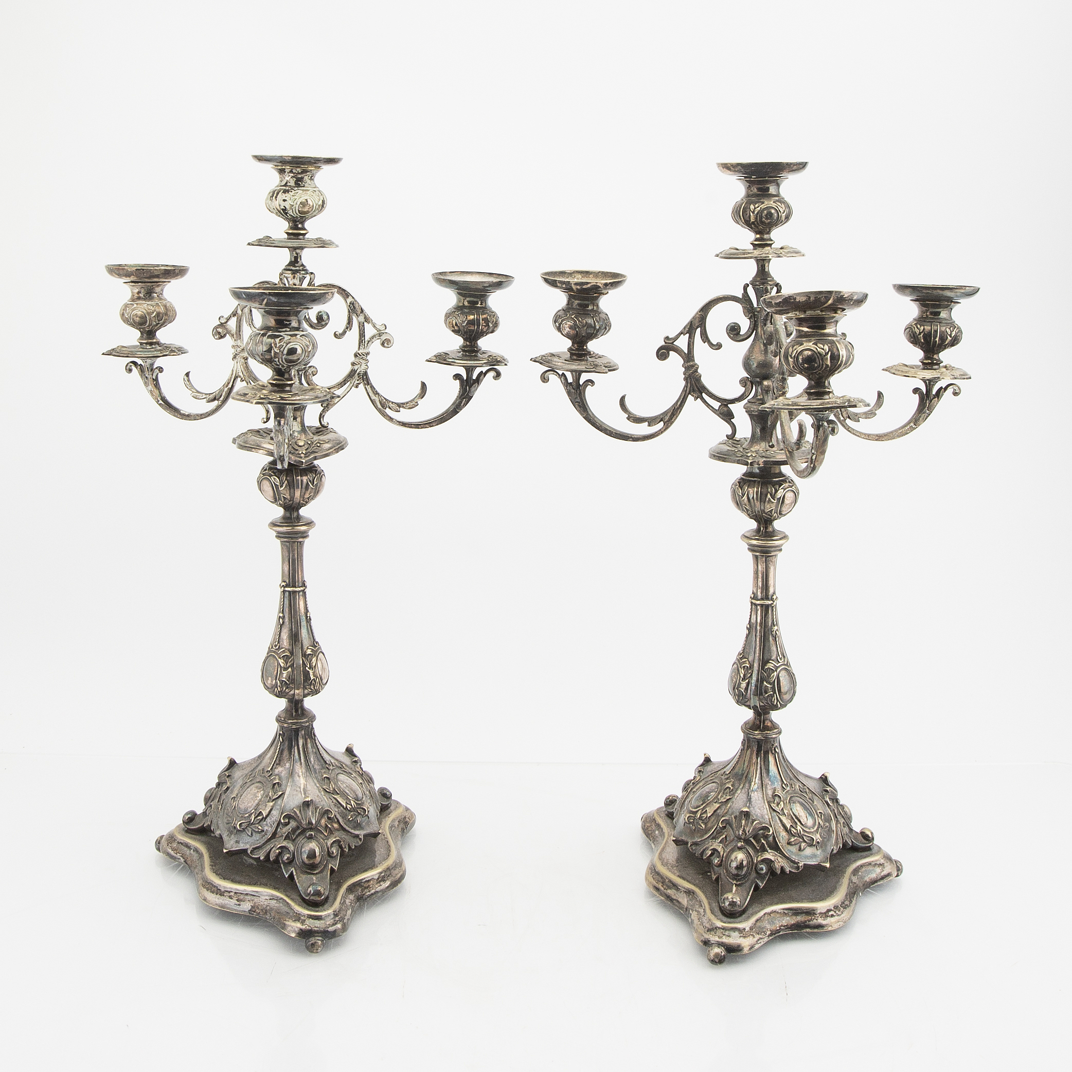 A pair of Neo Rococo epns candelabras around 1900. - Bukowskis