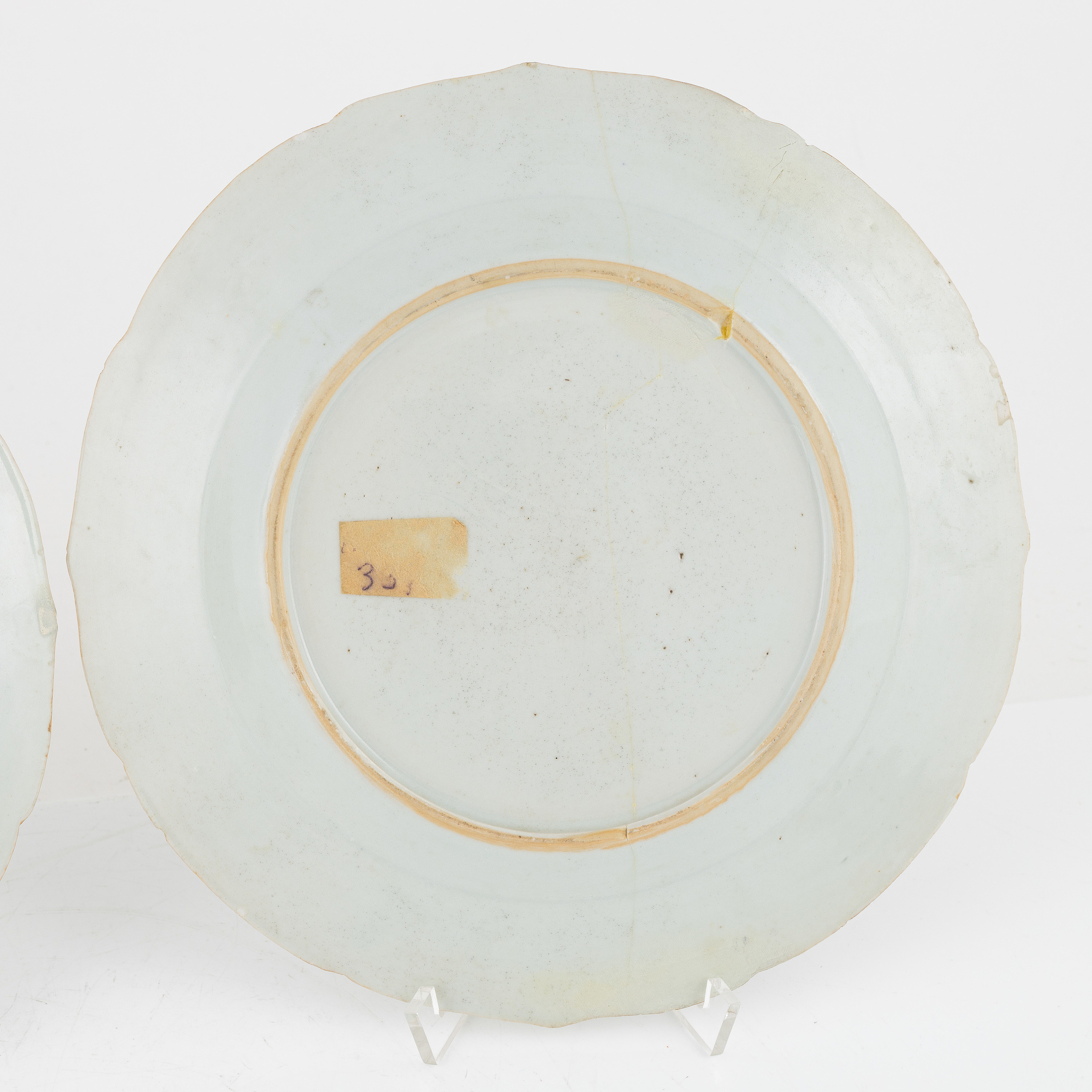 Three pairs of Famille rose plates, China, 18th century. - Bukowskis