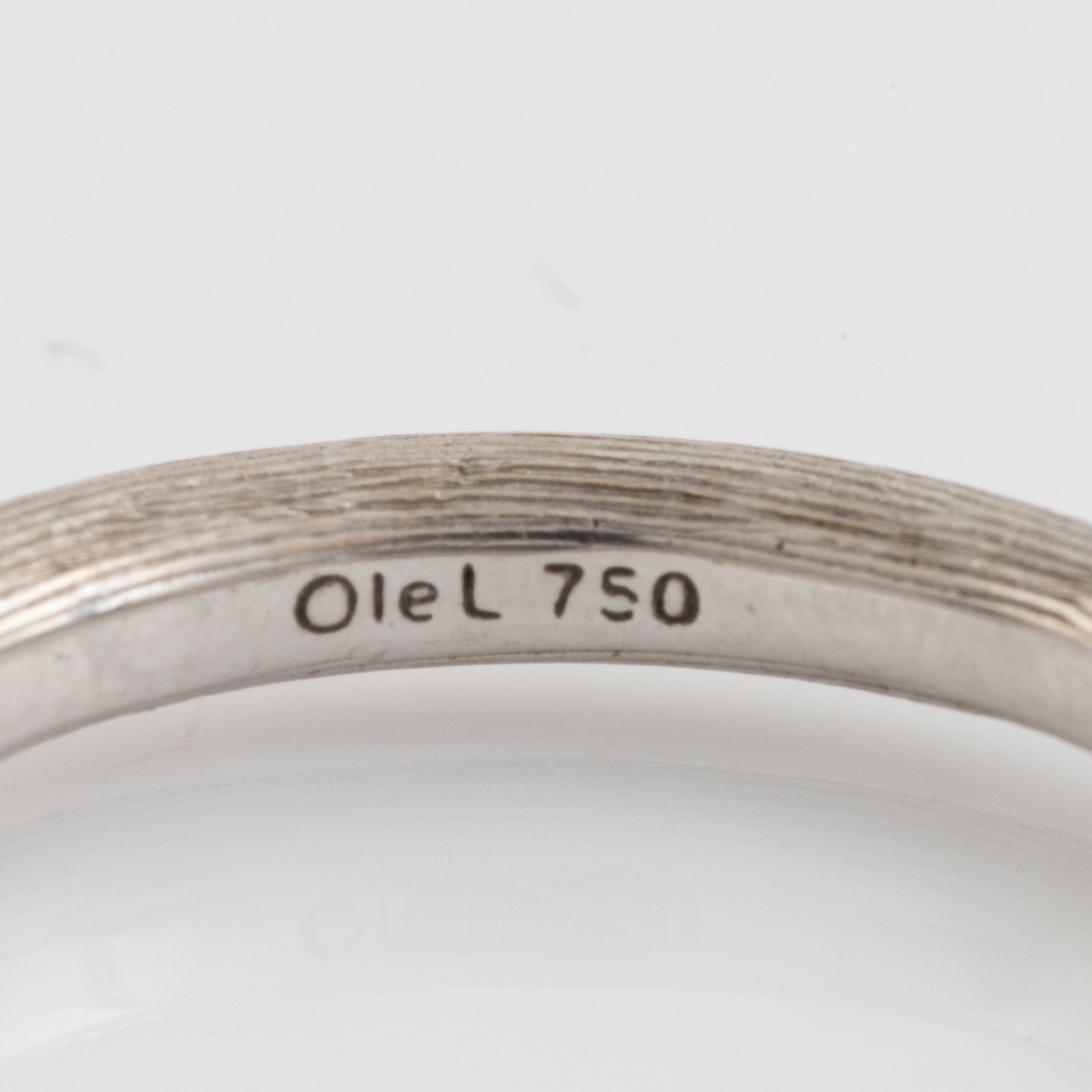 Ole Lynggaard, ring, "nature" 18K vitguld. - Bukowskis