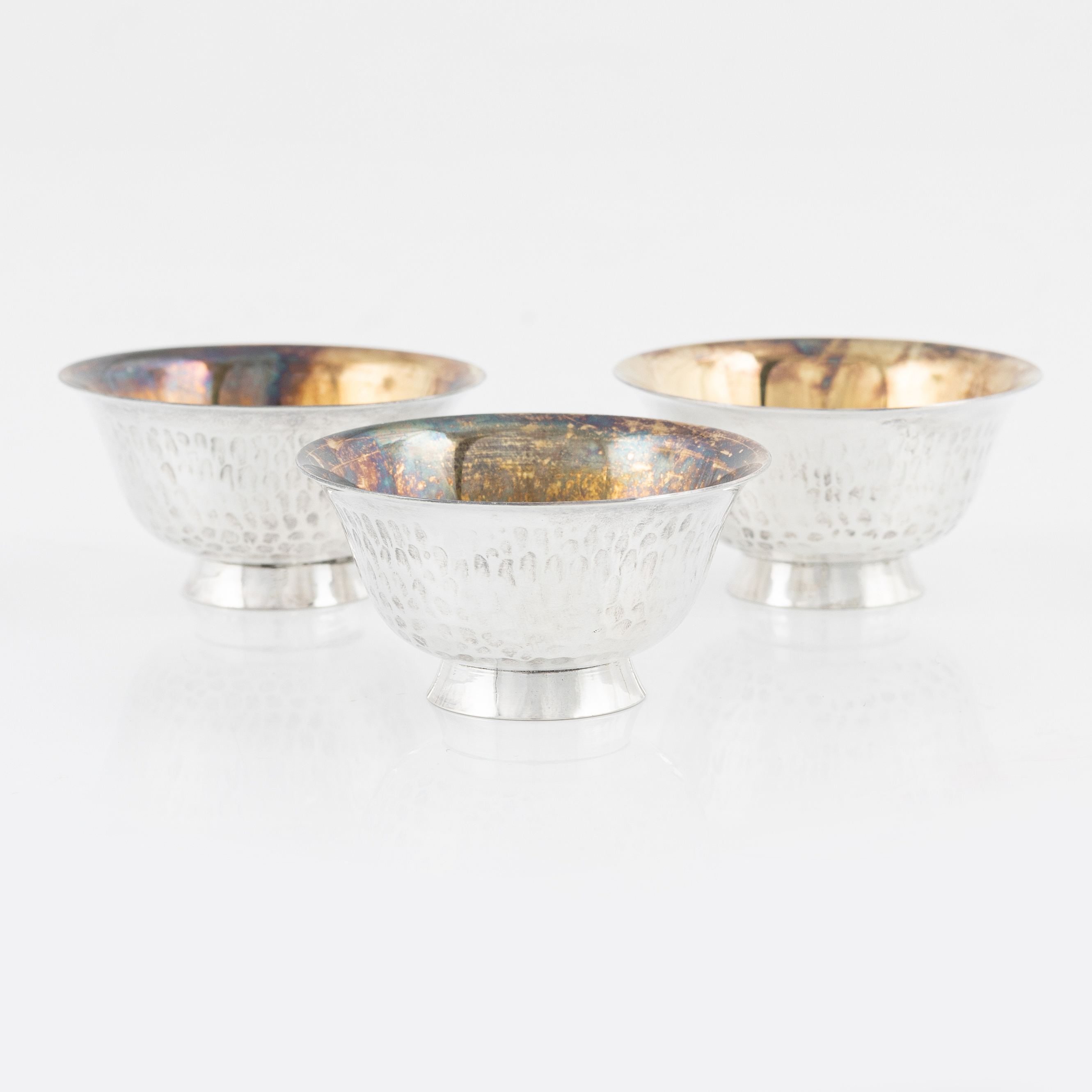 Three Japanse Silver Saké Cups, second half of the 20th century ...