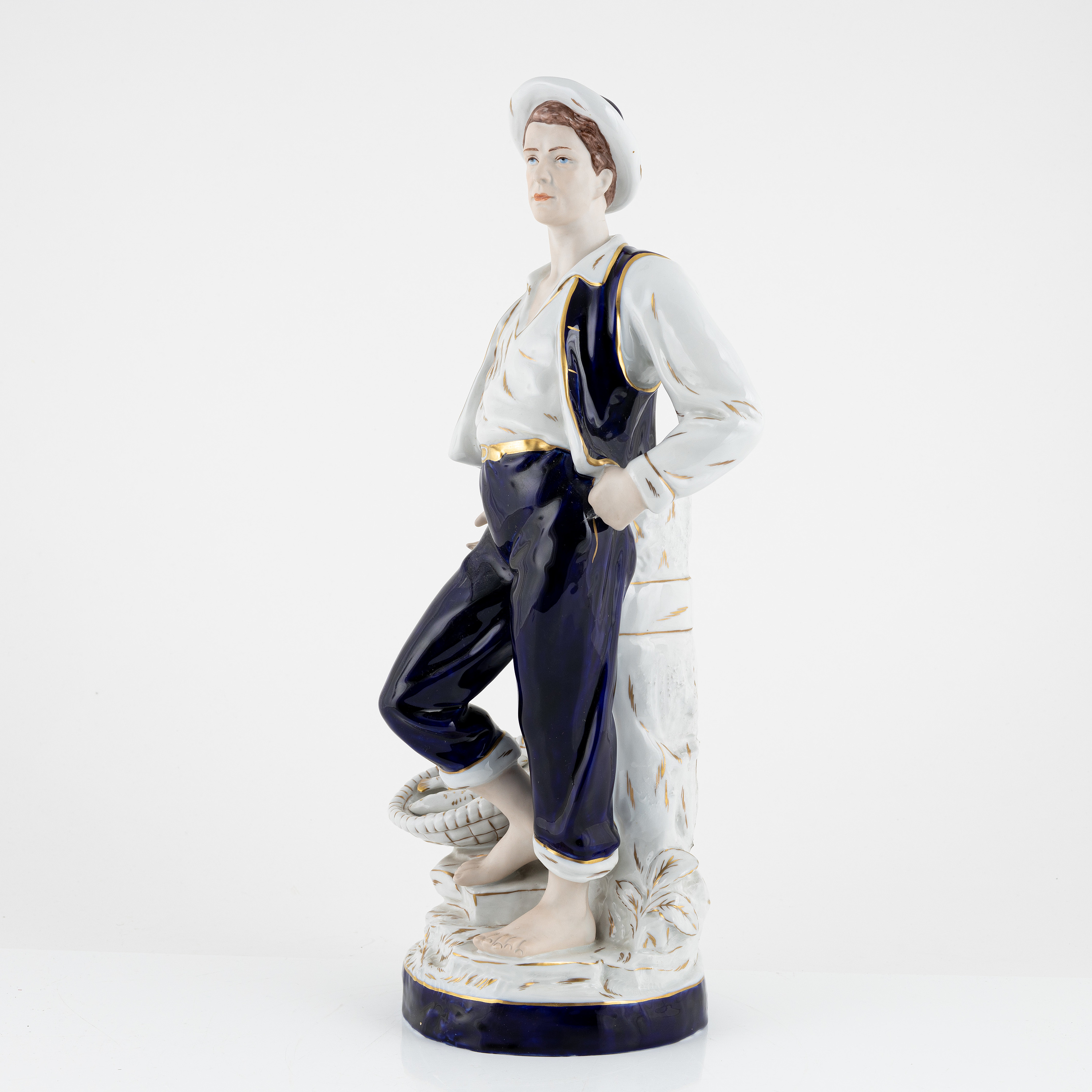 Royal Dux, a porcelain figurine, Czeckoslovakia. - Bukowskis