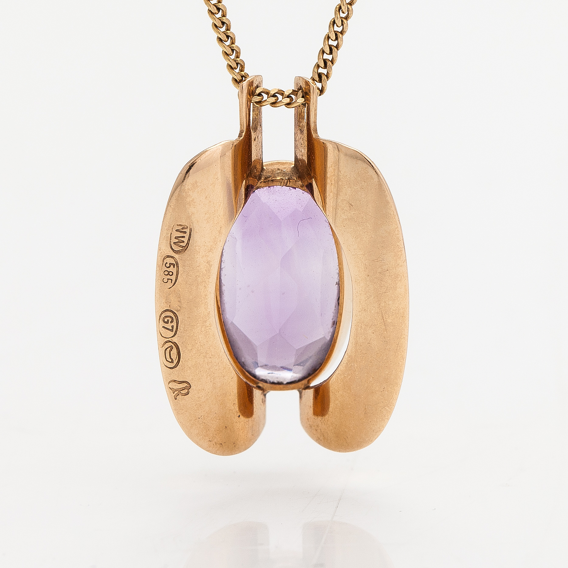 Eero Rislakki, Halsband, 14K guld, ametist. Westerback, Helsingfors 1960. - Bukowskis