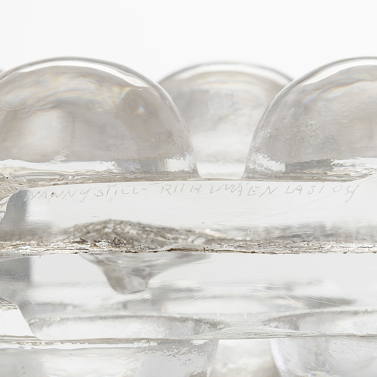 Nanny Still, a signed "Focus" glass sculpture from 1970s. - Bukowskis