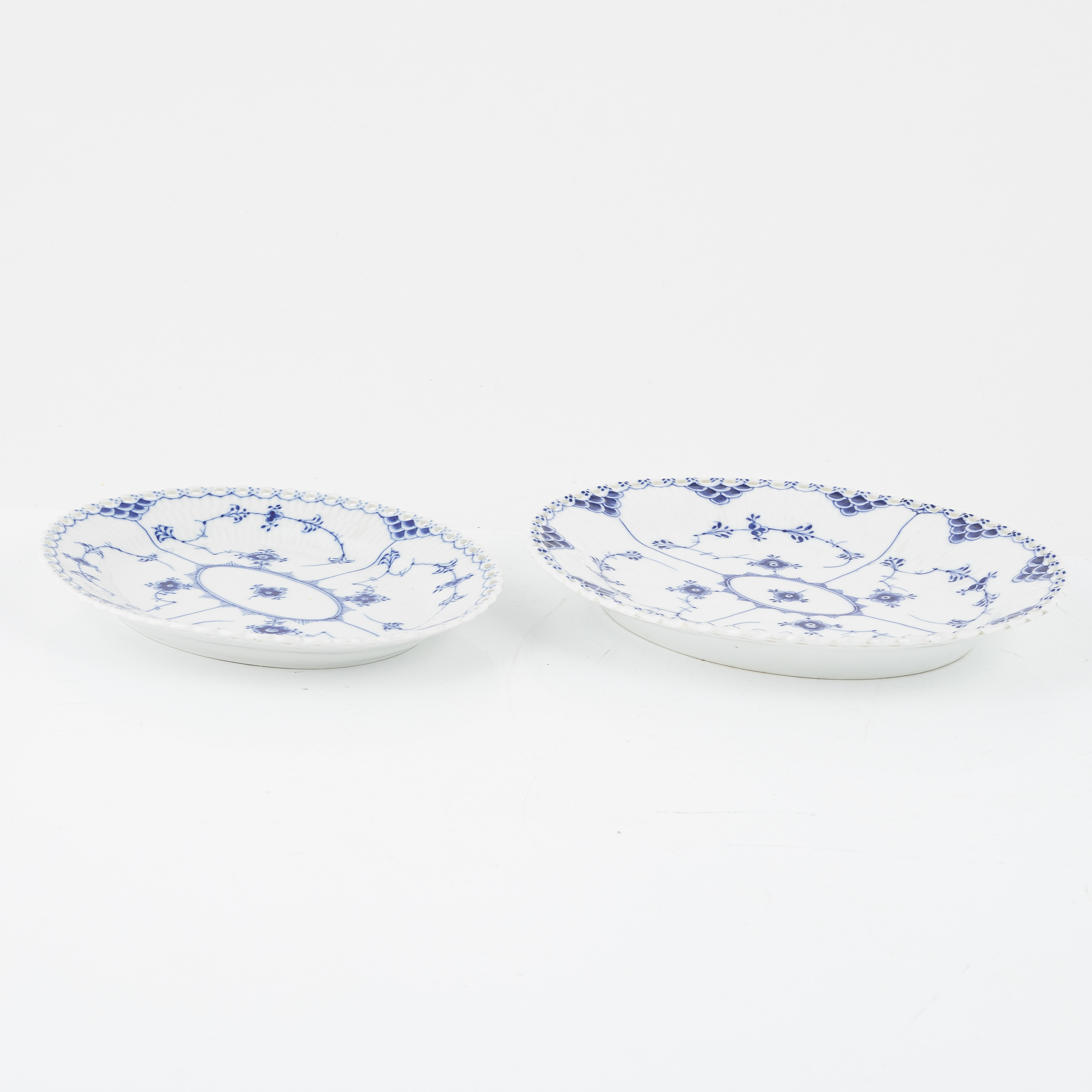 Royal Copenhagen, a 'Musselmalet' porcelain dinner service, Royal ...