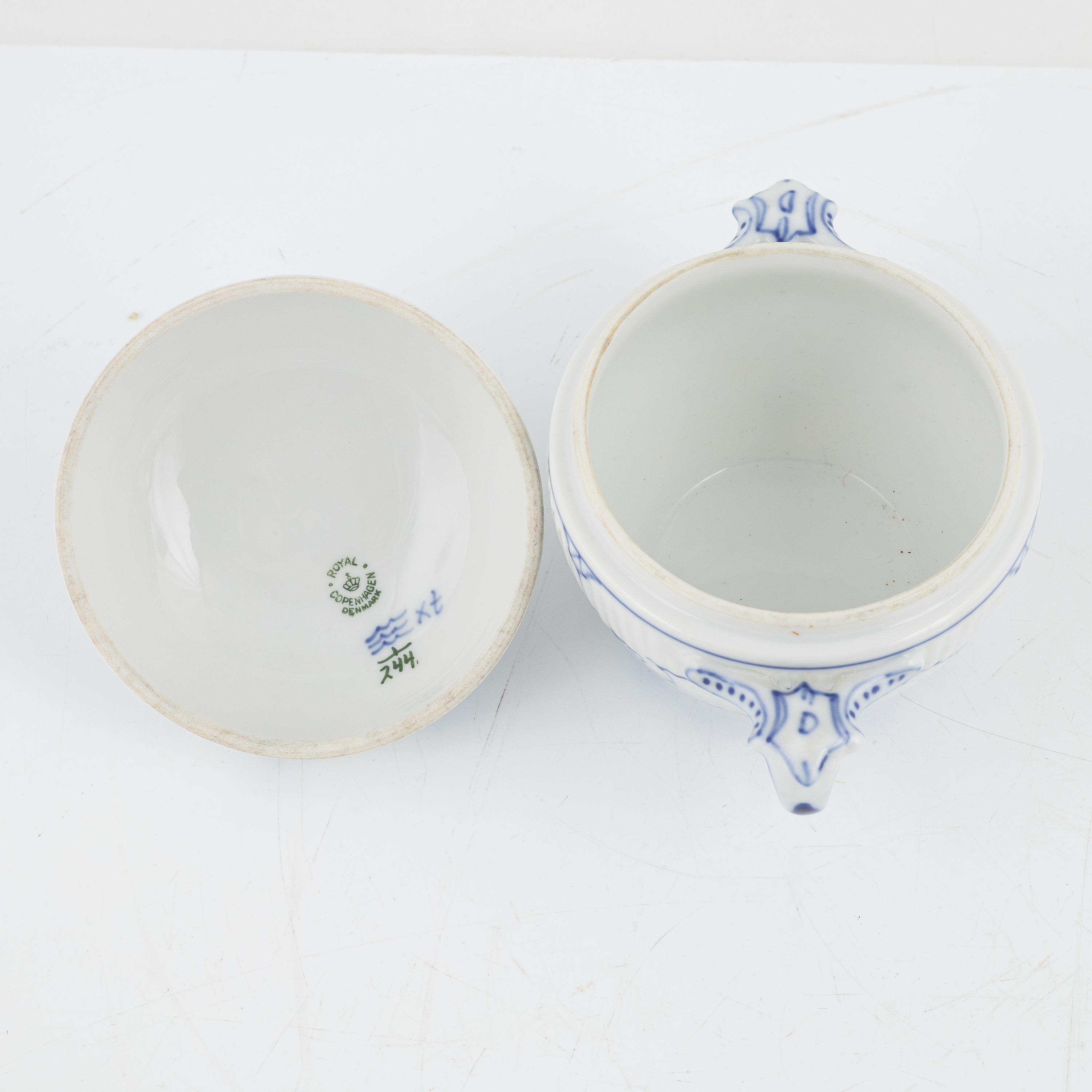 Royal Copenhagen, a 'Musselmalet' porcelain dinner service, Royal ...