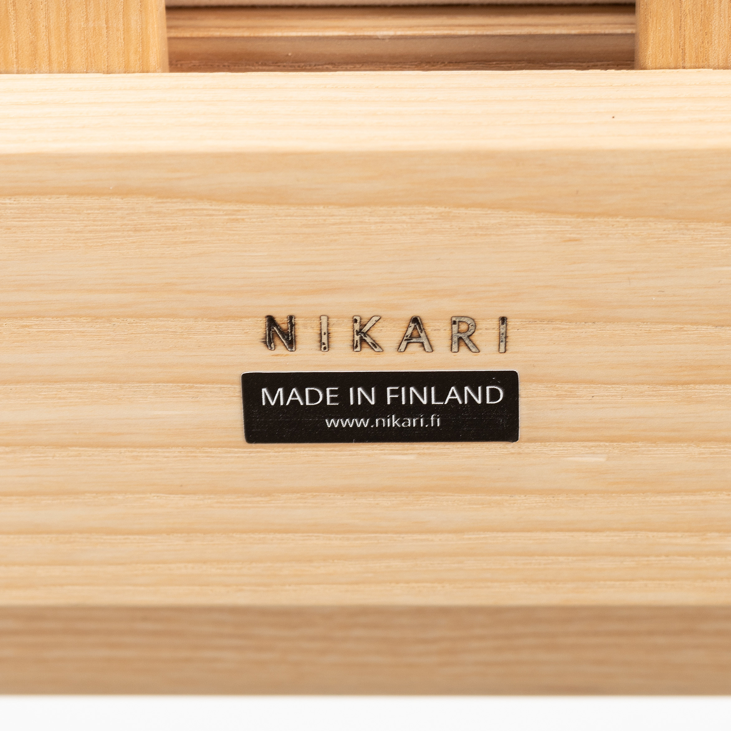 A 'Linea' daybed by Jenni Roininen for Nikari Finland. - Bukowskis