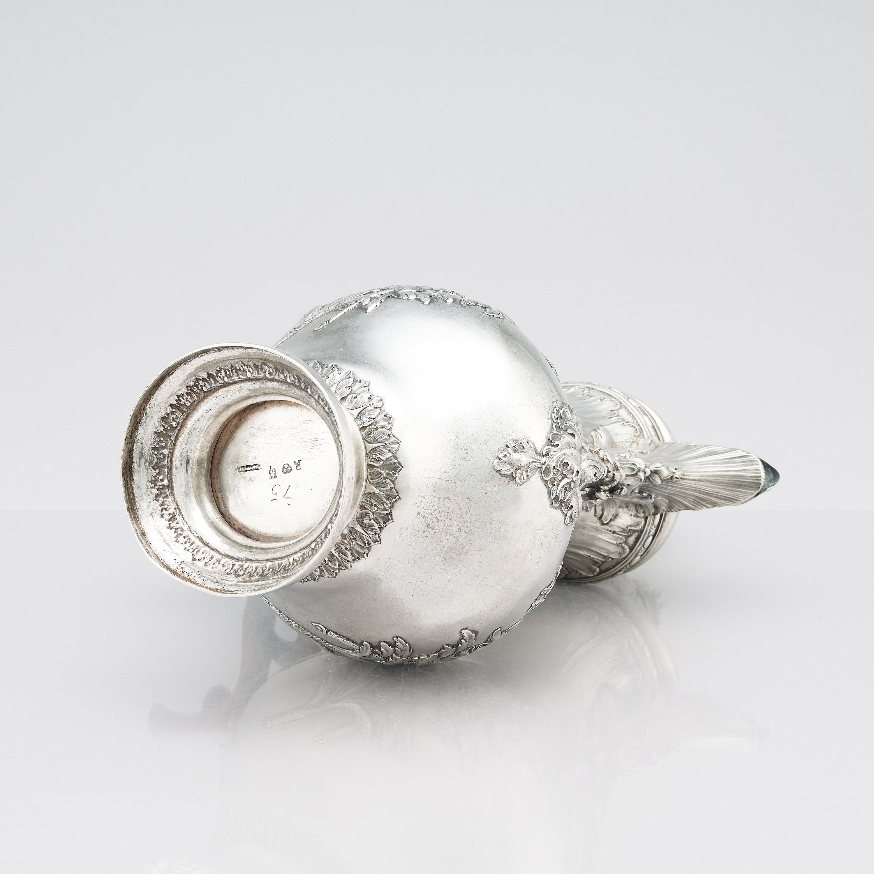 Petter Eneroth, kaffekanna, silver, Stockholm 1775. Rokoko. - Bukowskis