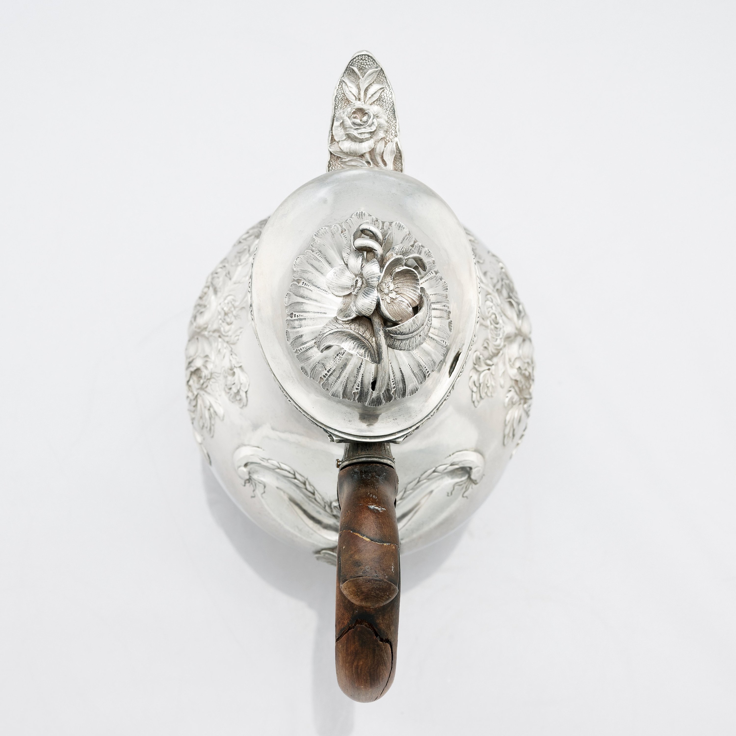 Petter Eneroth, kaffekanna, silver, Stockholm 1775. Rokoko. - Bukowskis