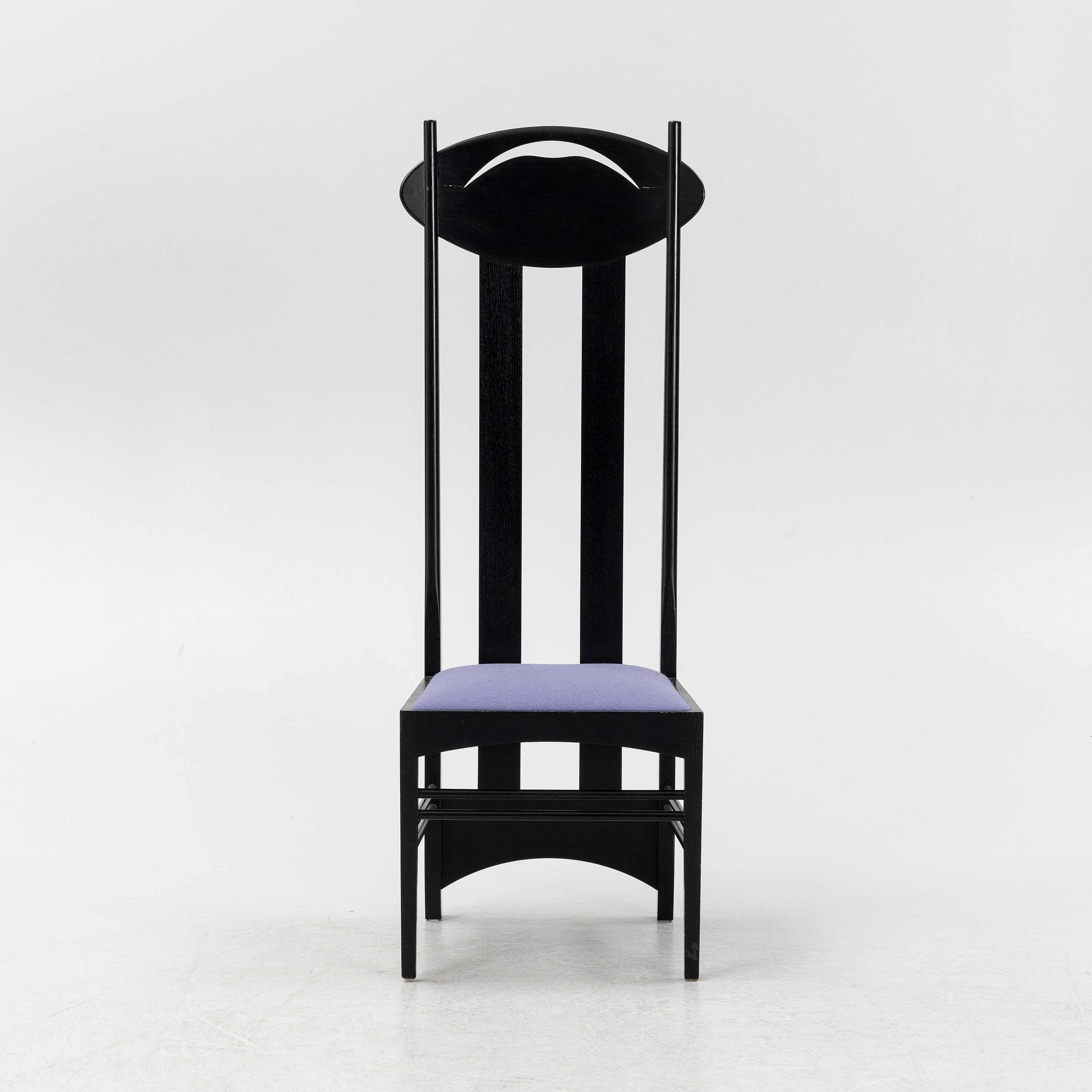 Charles Rennie Mackintosh, an 'Argyle' chair, Cassina. - Bukowskis
