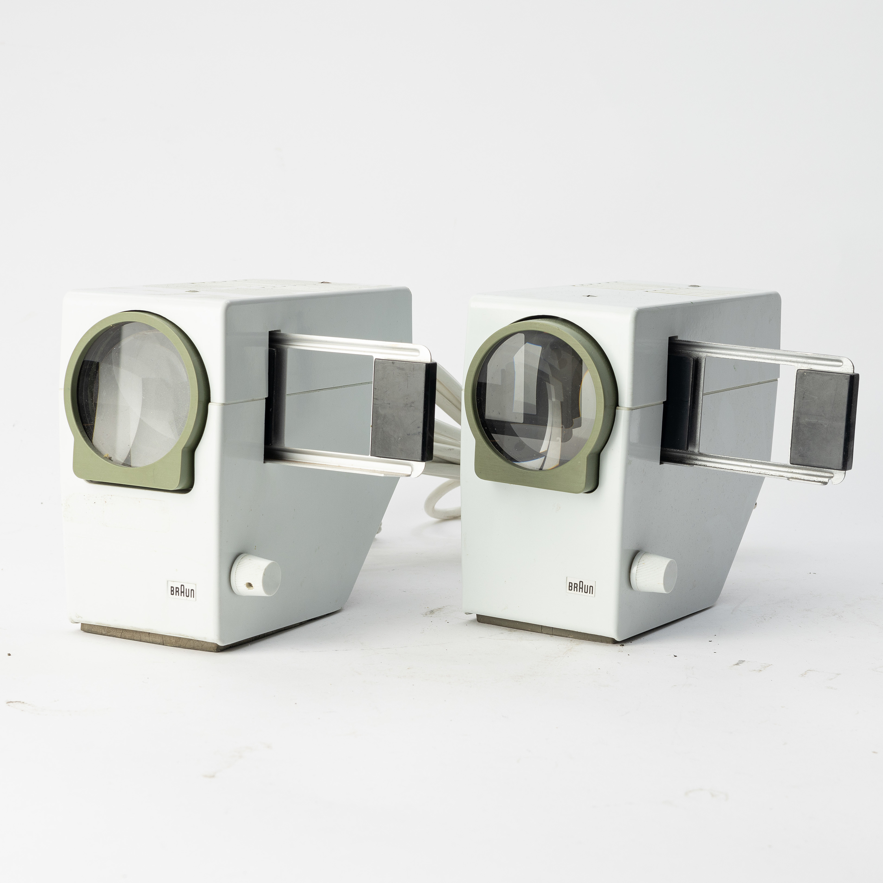 Dieter Rams, Robert Oberheim et al, 6 projectors and two flash lights ...