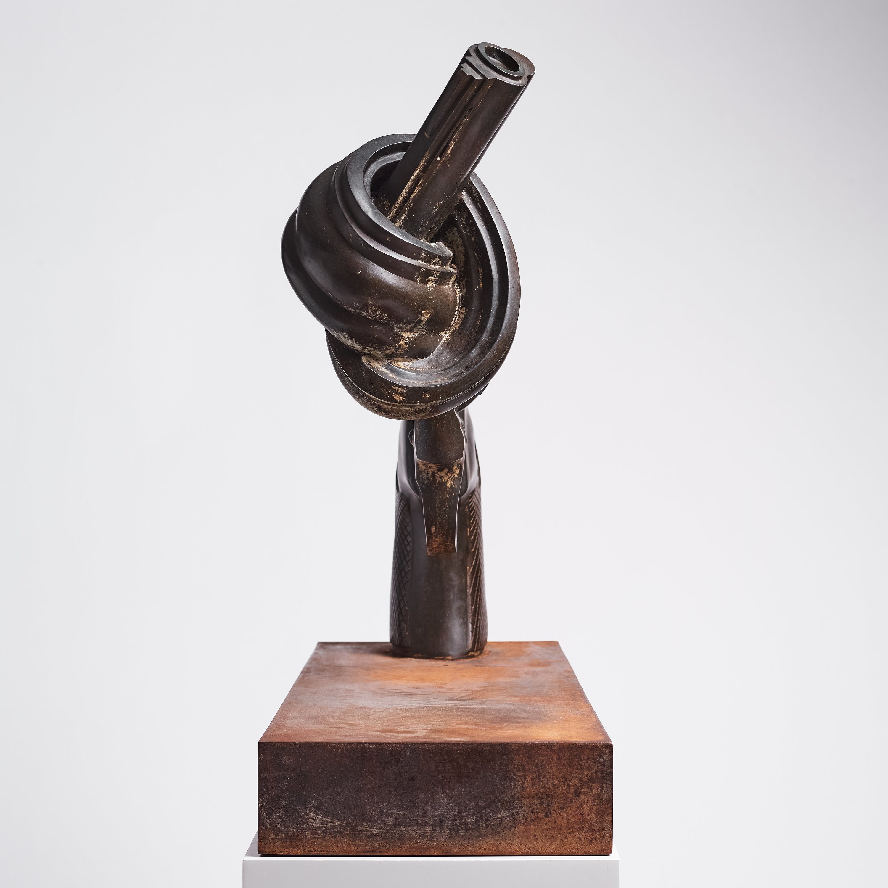 Carl Fredrik Reuterswärd, 'Non-Violence'. - Bukowskis