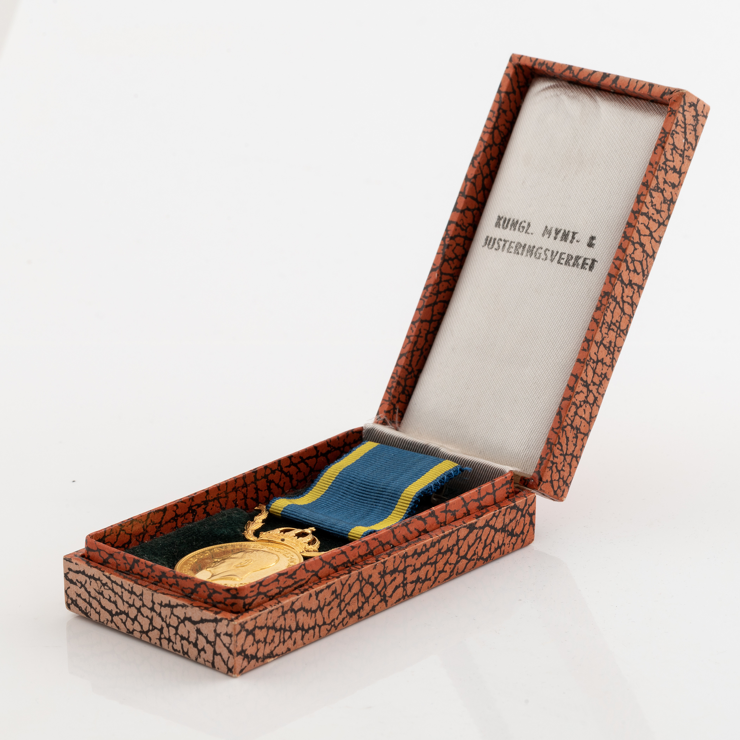 Gustav VI Adolf, Medalj, 18K guld. 1954. - Bukowskis