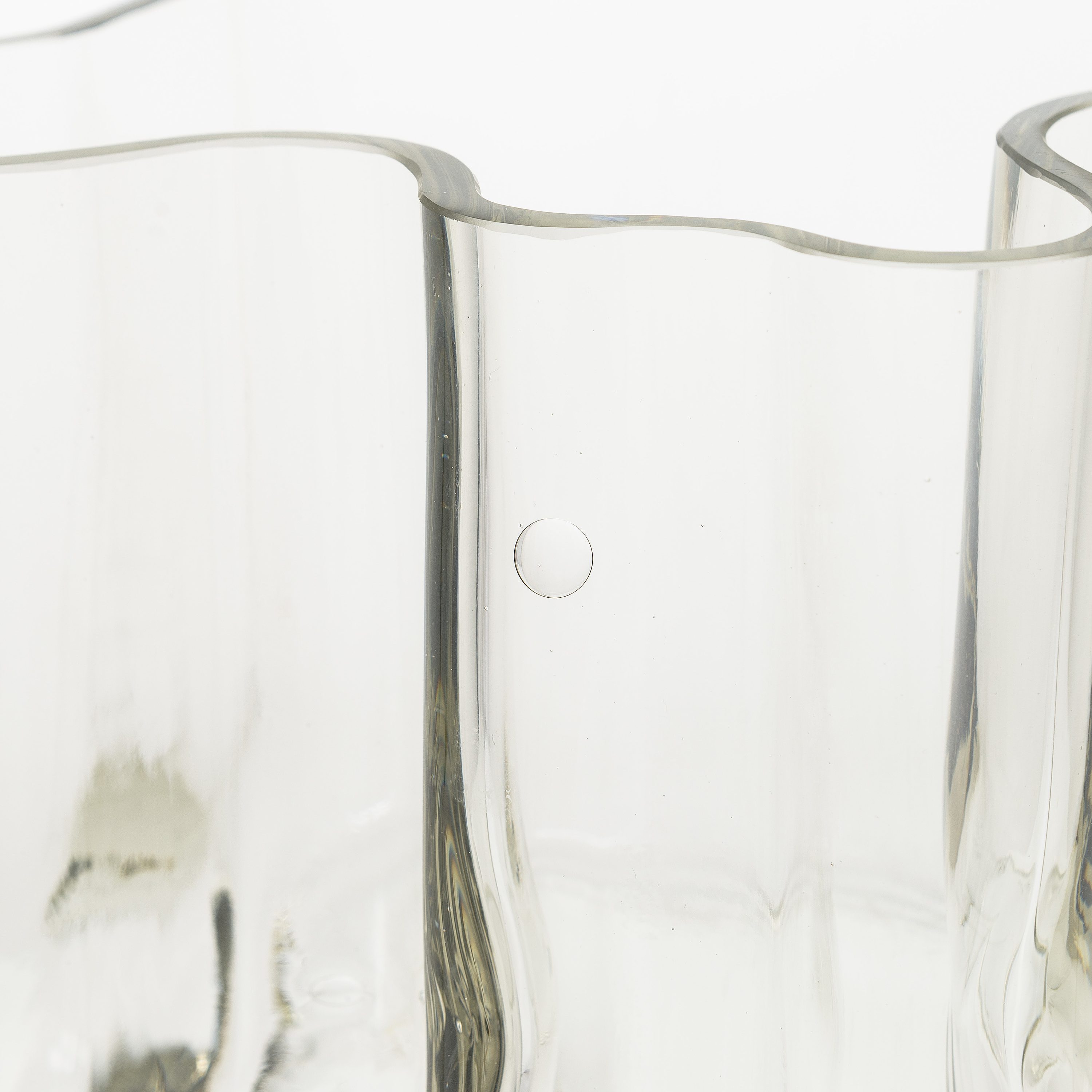 Alvar Aalto, a 1950s/60s '3031' vase signed Alvar Aalto. - Bukowskis