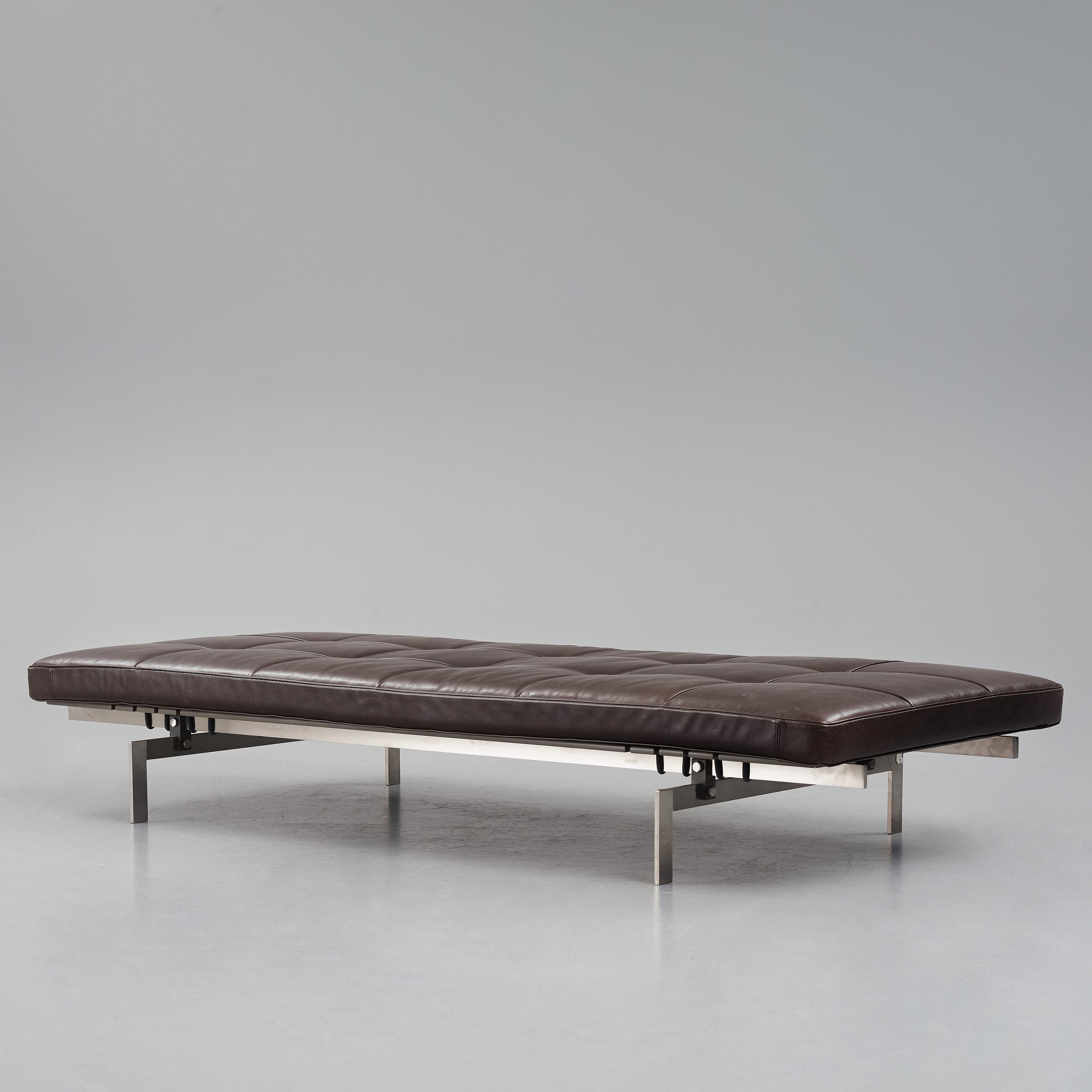 Poul Kjaerholm, a daybed, "PK-80", Fritz Hansen, Denmark 2014. - Bukowskis