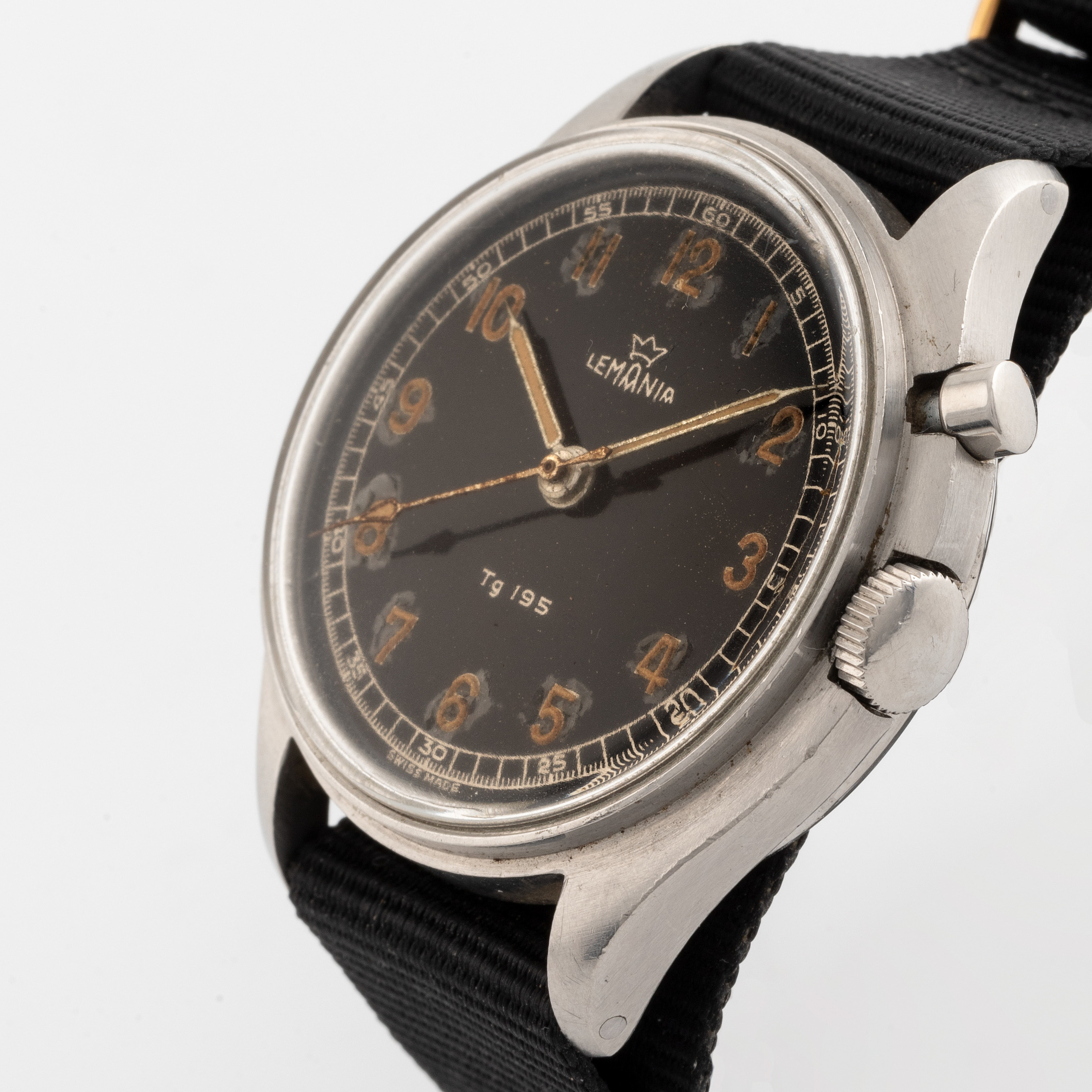 Lemania, Tg 195, "Tre kronor/Three Crowns", wristwatch, 40 mm. - Bukowskis