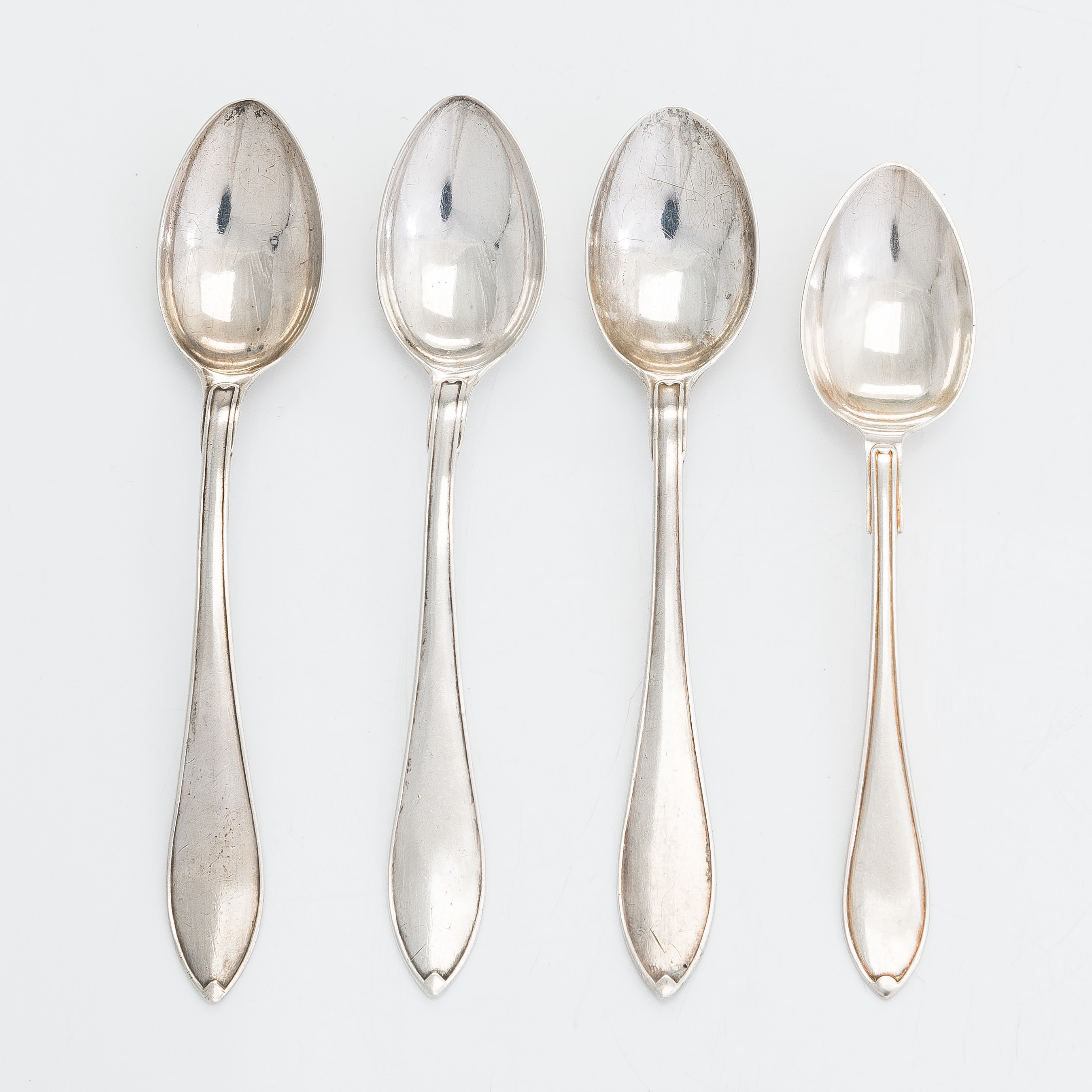 Aterimia, 25 kpl, hopeaa, malli "Svensk spets", Luulaja ja Tukholma 1925-45. - Bukowskis