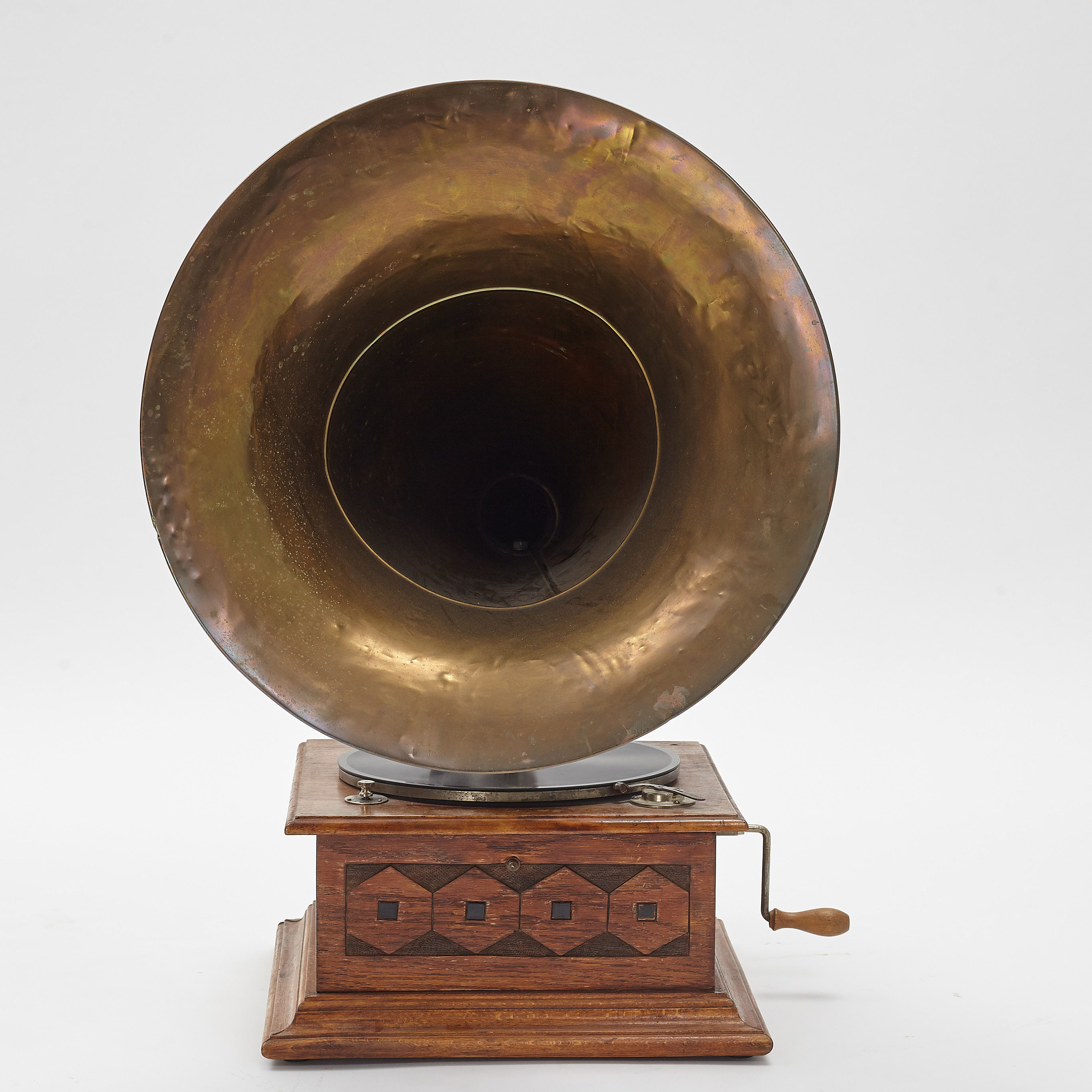 A gramophone, early 20th Century. - Bukowskis
