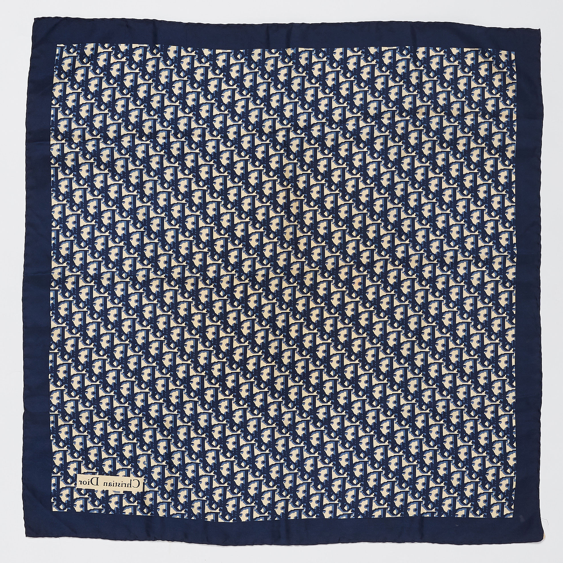 Christian Dior, scarves, 3 st. - Bukowskis
