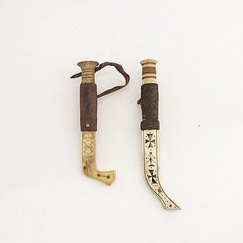 Knives a set of two Sami work, a signed NF (possibly Nikolaus Fankki ...