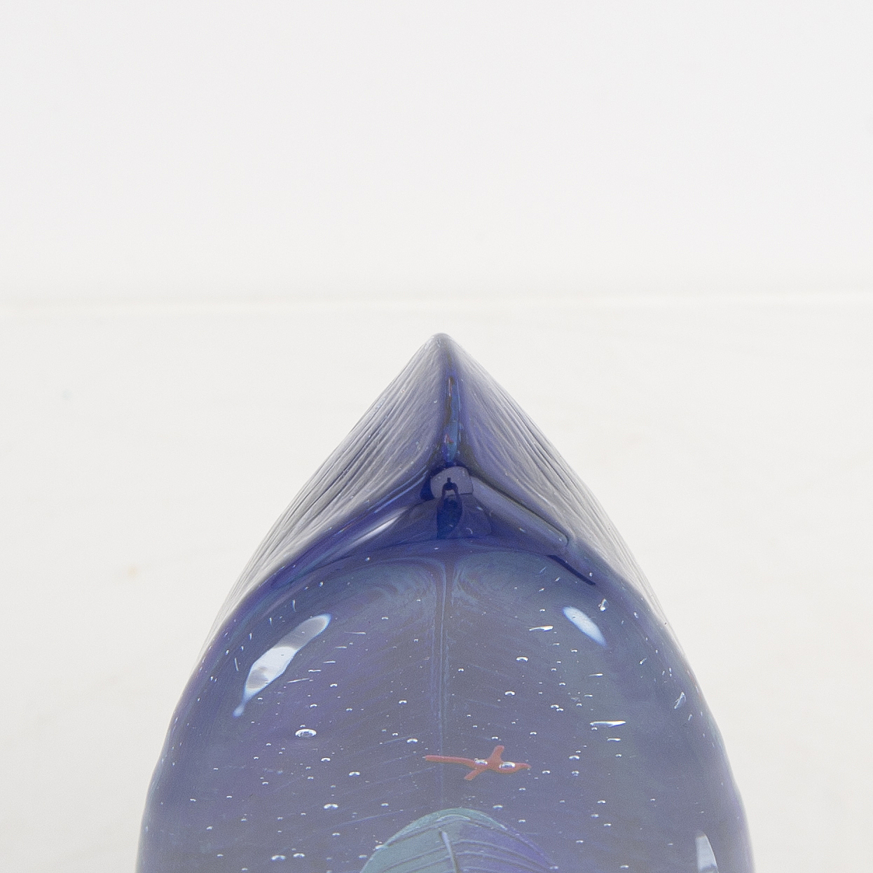 Bertil Vallien, a signed glass sculpture Kosta Boda. - Bukowskis