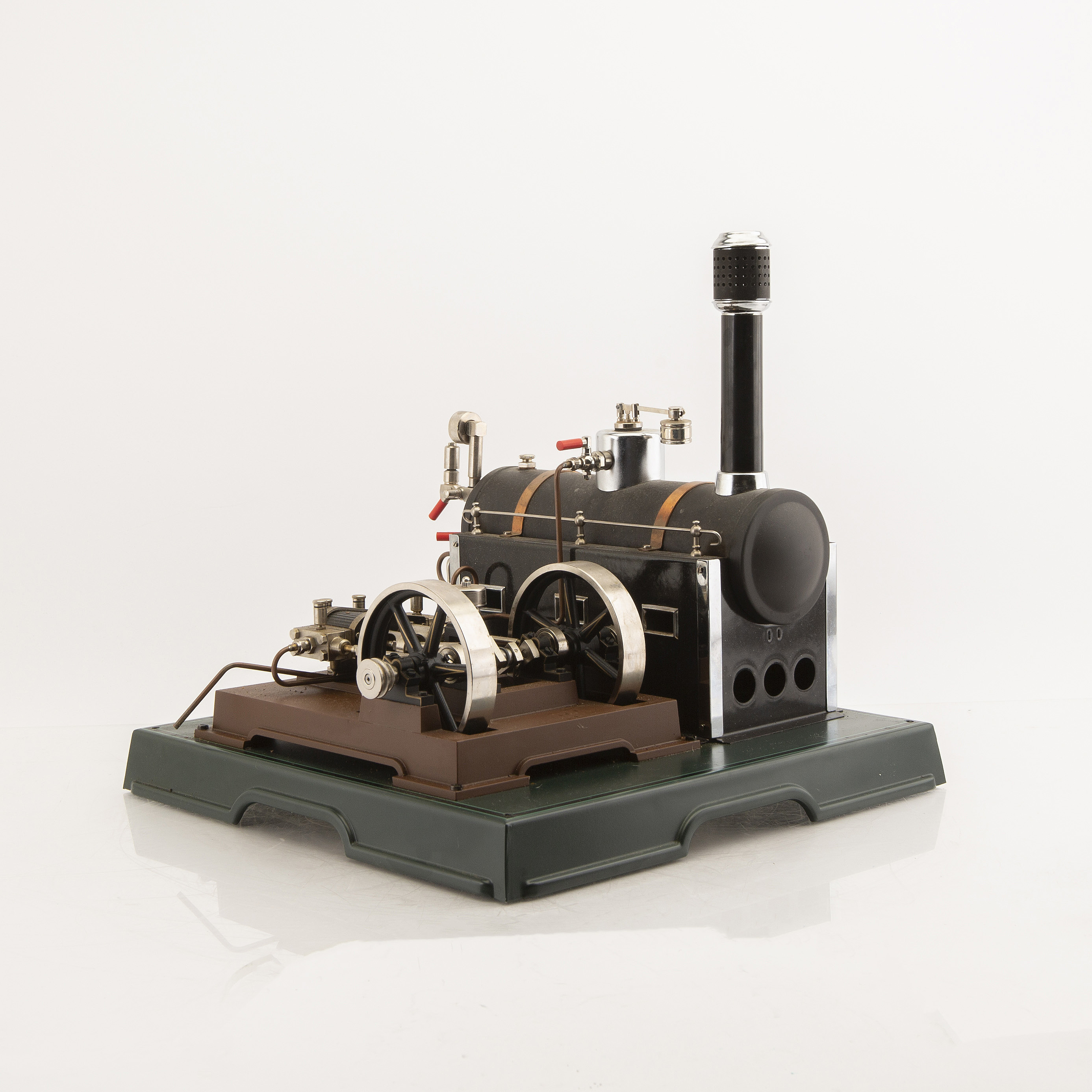 Steam engine, Märklin with accessories. - Bukowskis