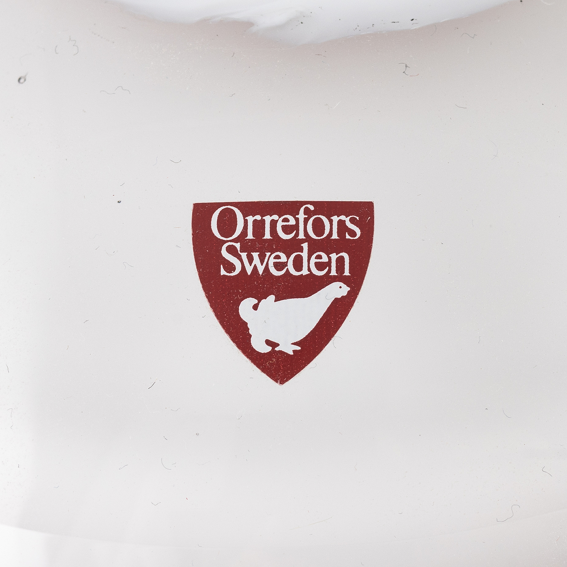 Lars Hellsten, two vases, Orrefors. - Bukowskis