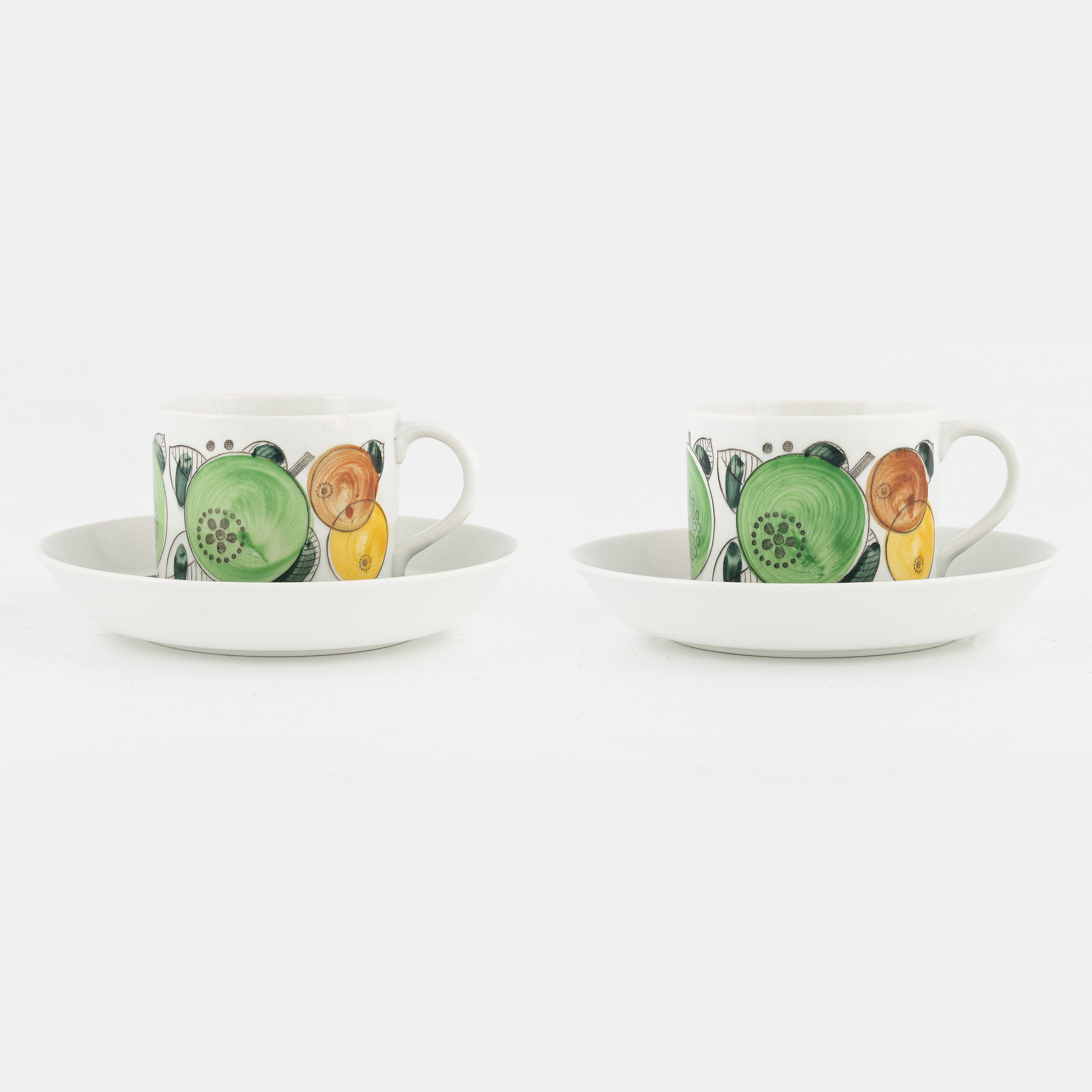 Hertha Bengtson, kaffekoppar med fat, 2 st, porslin, "Fructus ...