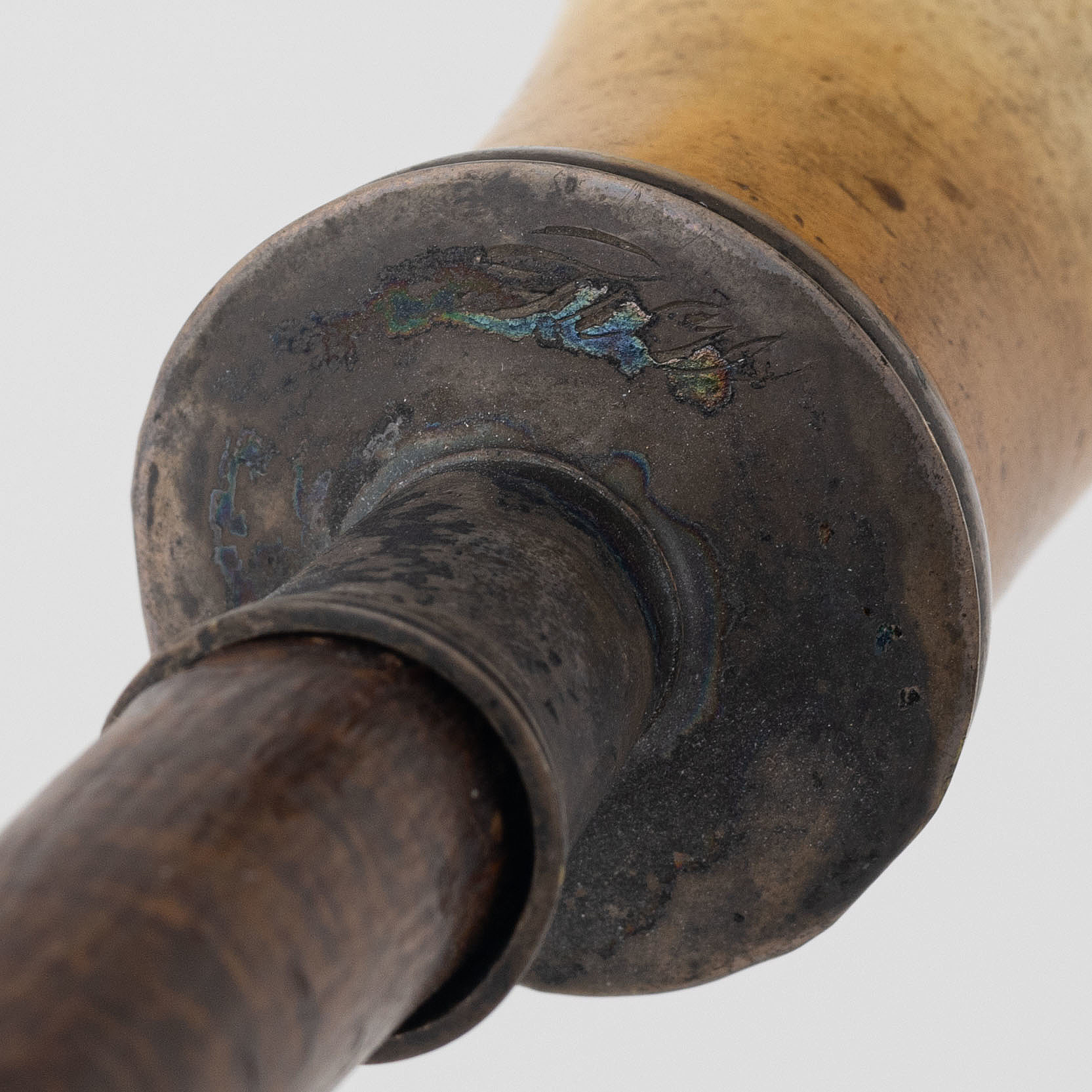 A pipe stand and two pipes, second half of the 19th century. - Bukowskis