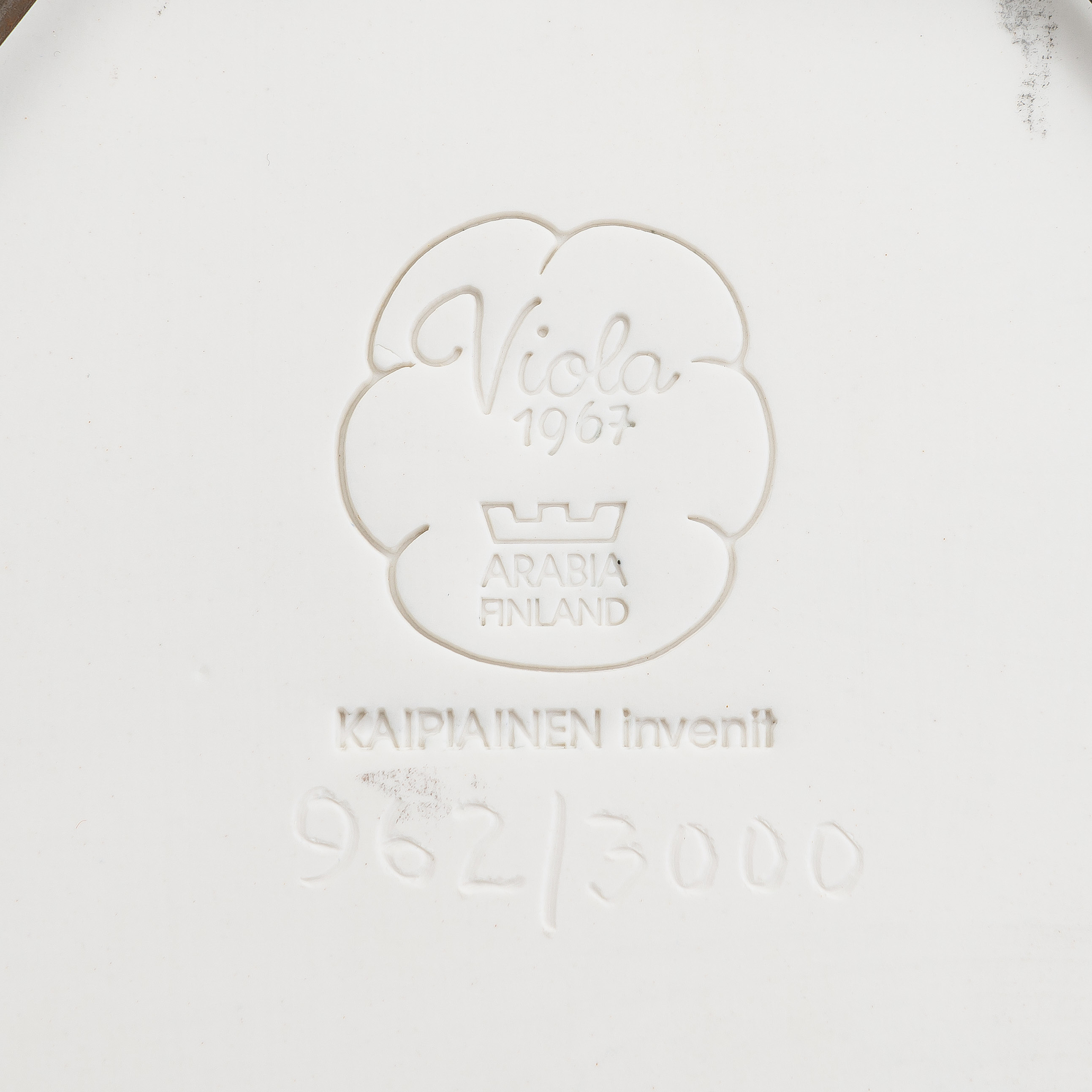 Birger Kaipiainen, A ceramic plate, 'Viola' 1967 Arabia Finland ...