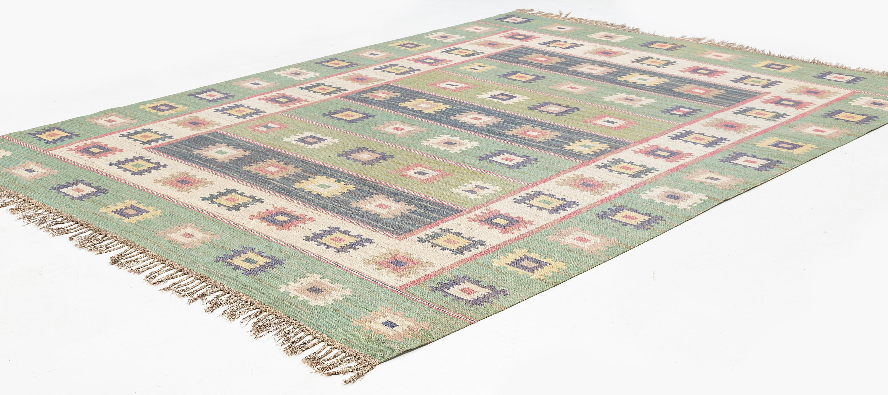 Märta Måås-Fjetterström, matta "Grön äng", rölakan, ca 350 x 259 cm ...