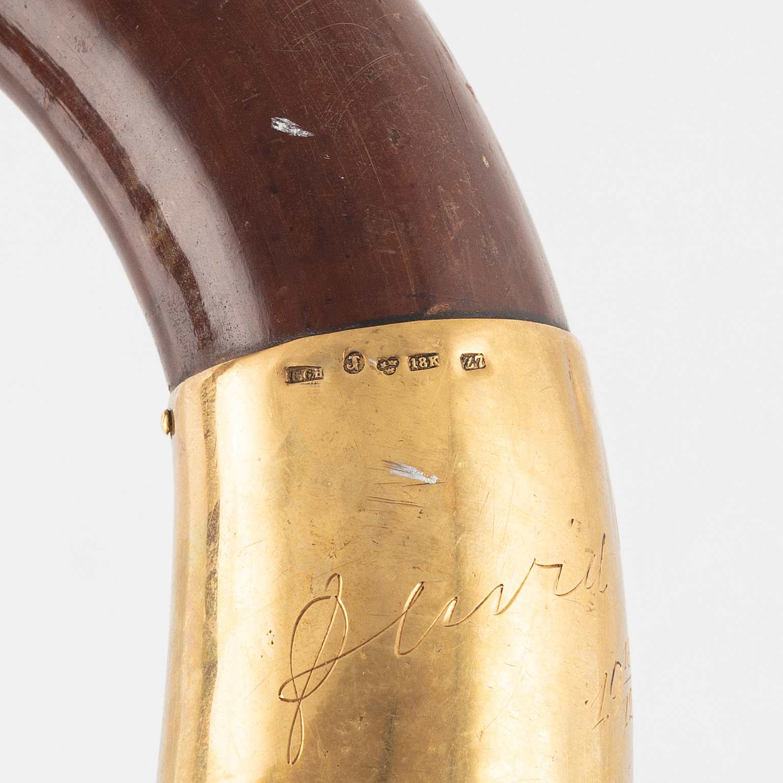 Käpp, trä och avslut med guldmontering 18K guld. - Bukowskis