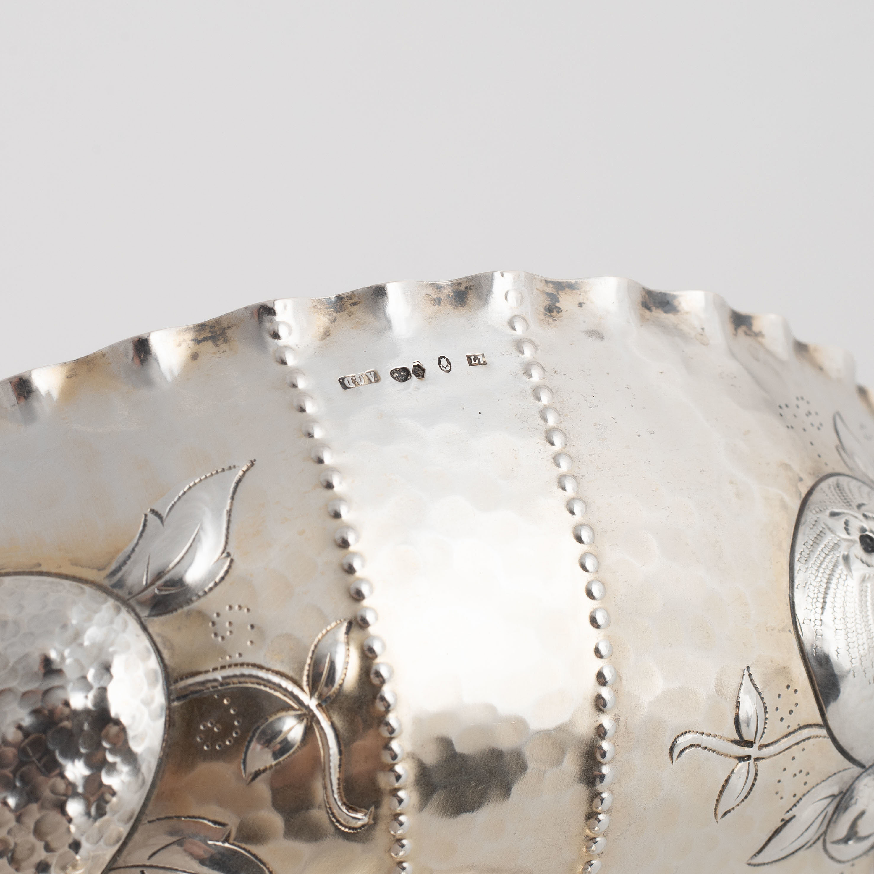 A silver bowl by AG Dufva Stockholm 1913. - Bukowskis