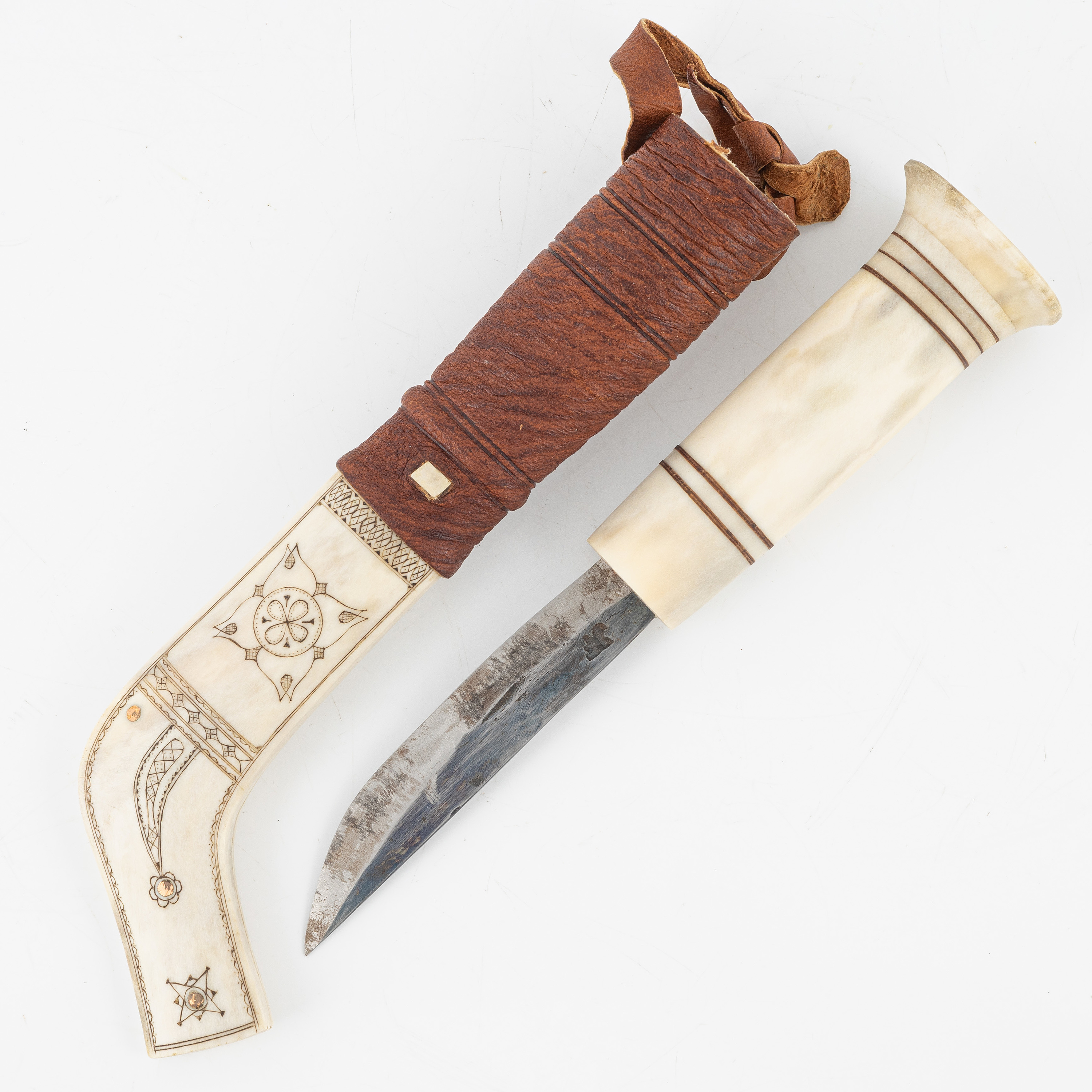 Johan Fankki, a reindeer horn knife, signed. - Bukowskis