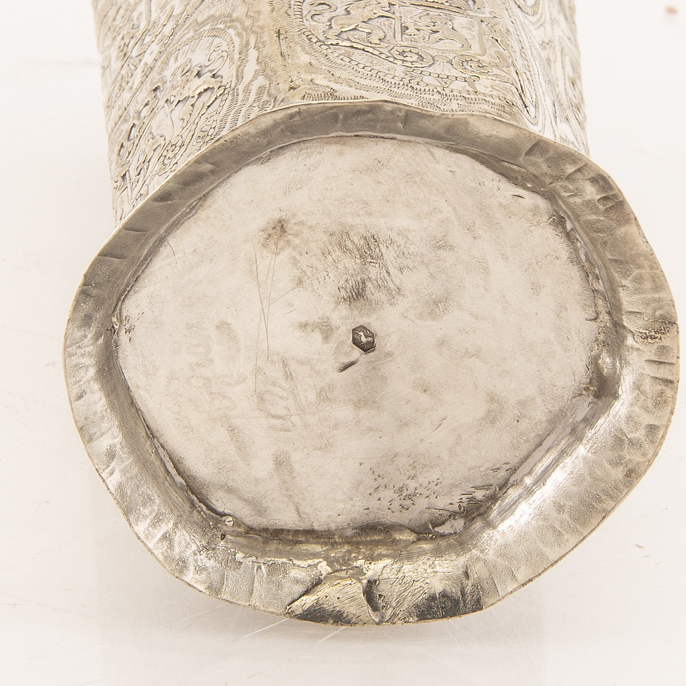 A 19th century Dutch siiver vase, weight 346 grams. - Bukowskis