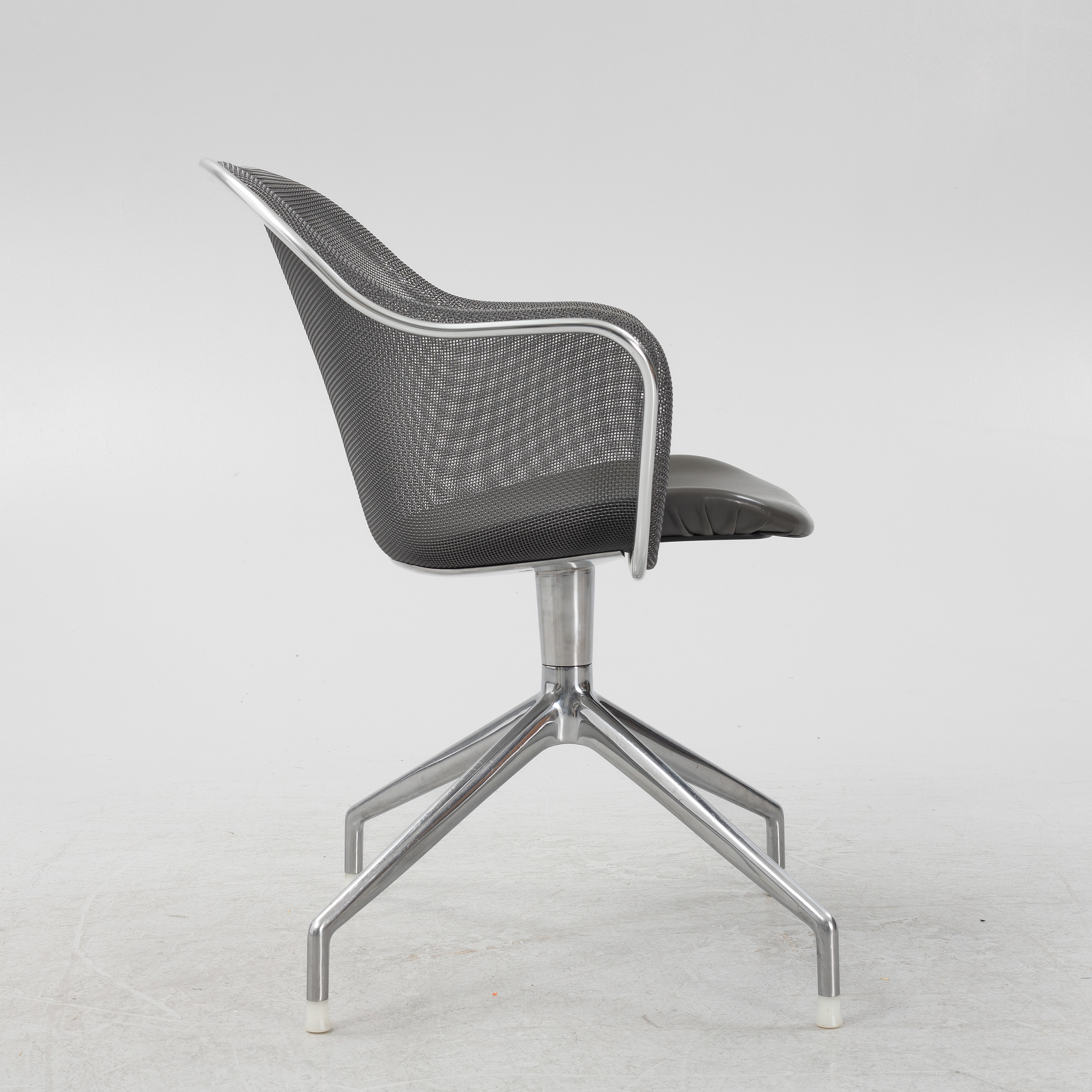 Antonio Citterio, chair, "Iuta", B&B Italia. - Bukowskis