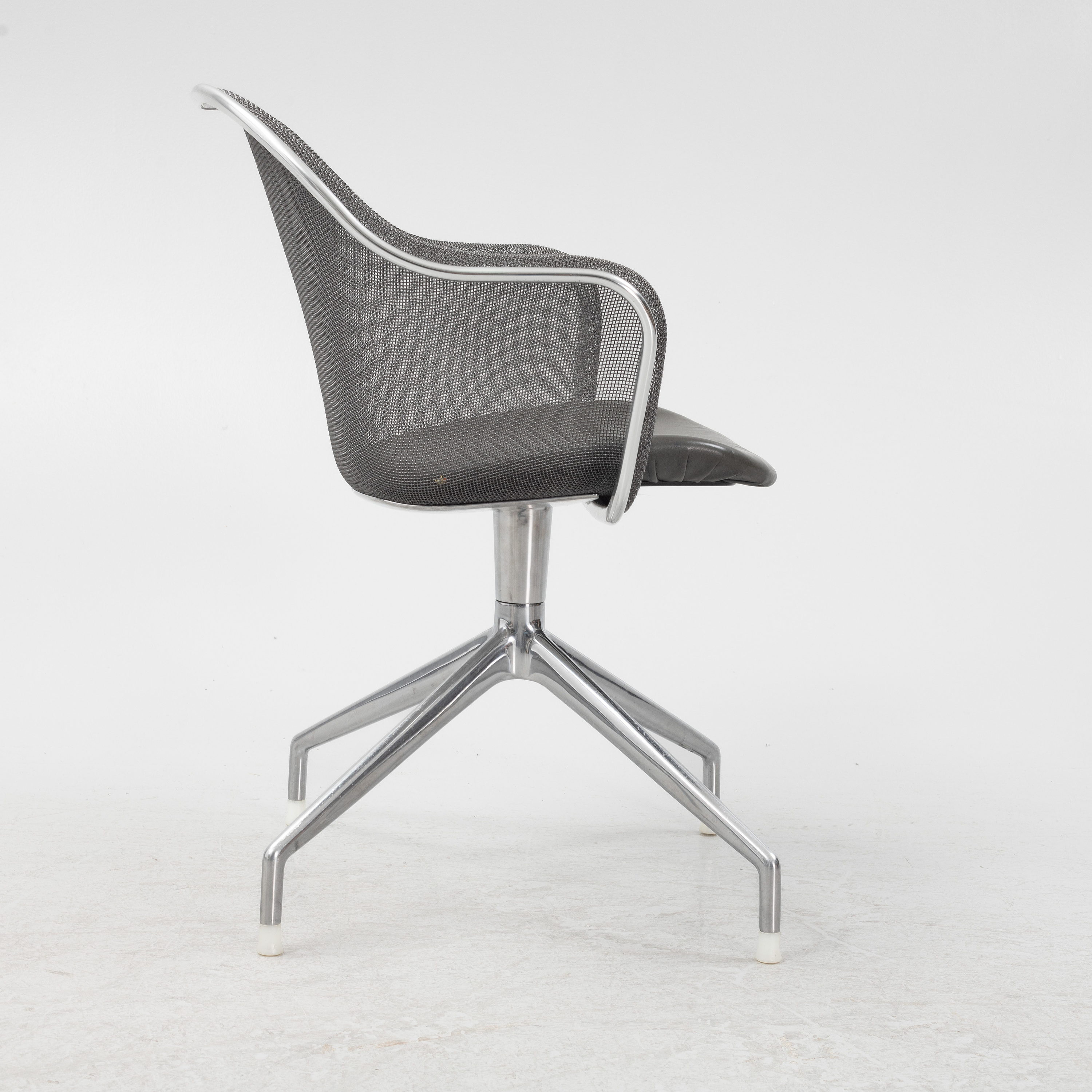 Antonio Citterio, chair, "Iuta", B&B Italia. - Bukowskis