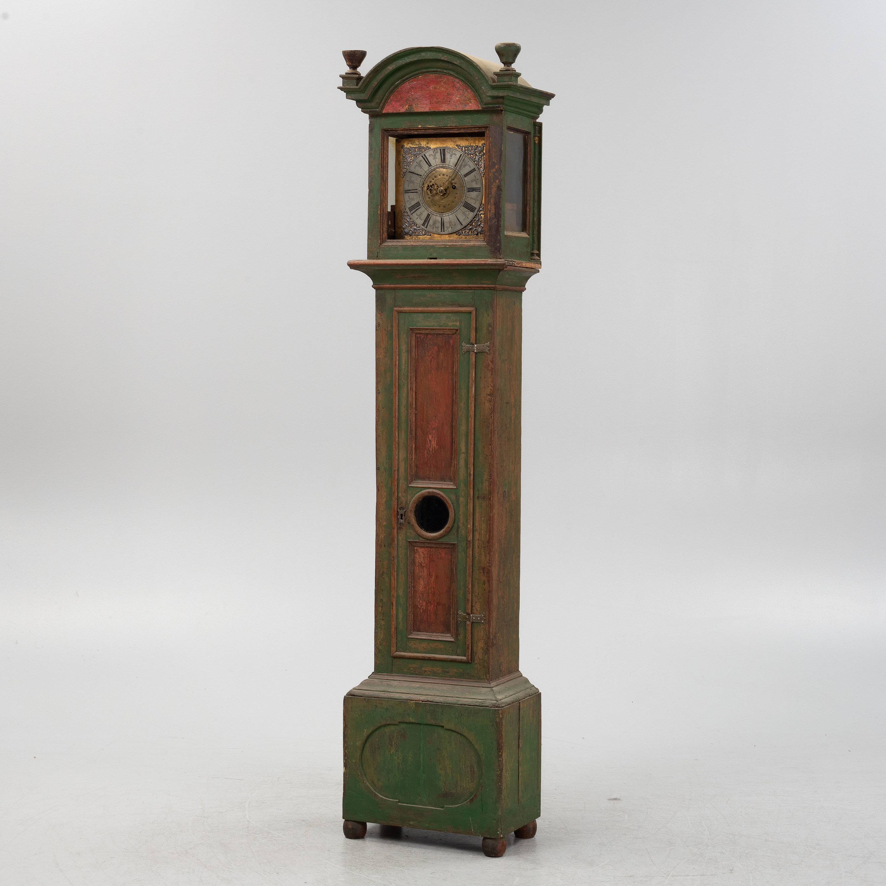 A painted long case clock, 18th Century. - Bukowskis