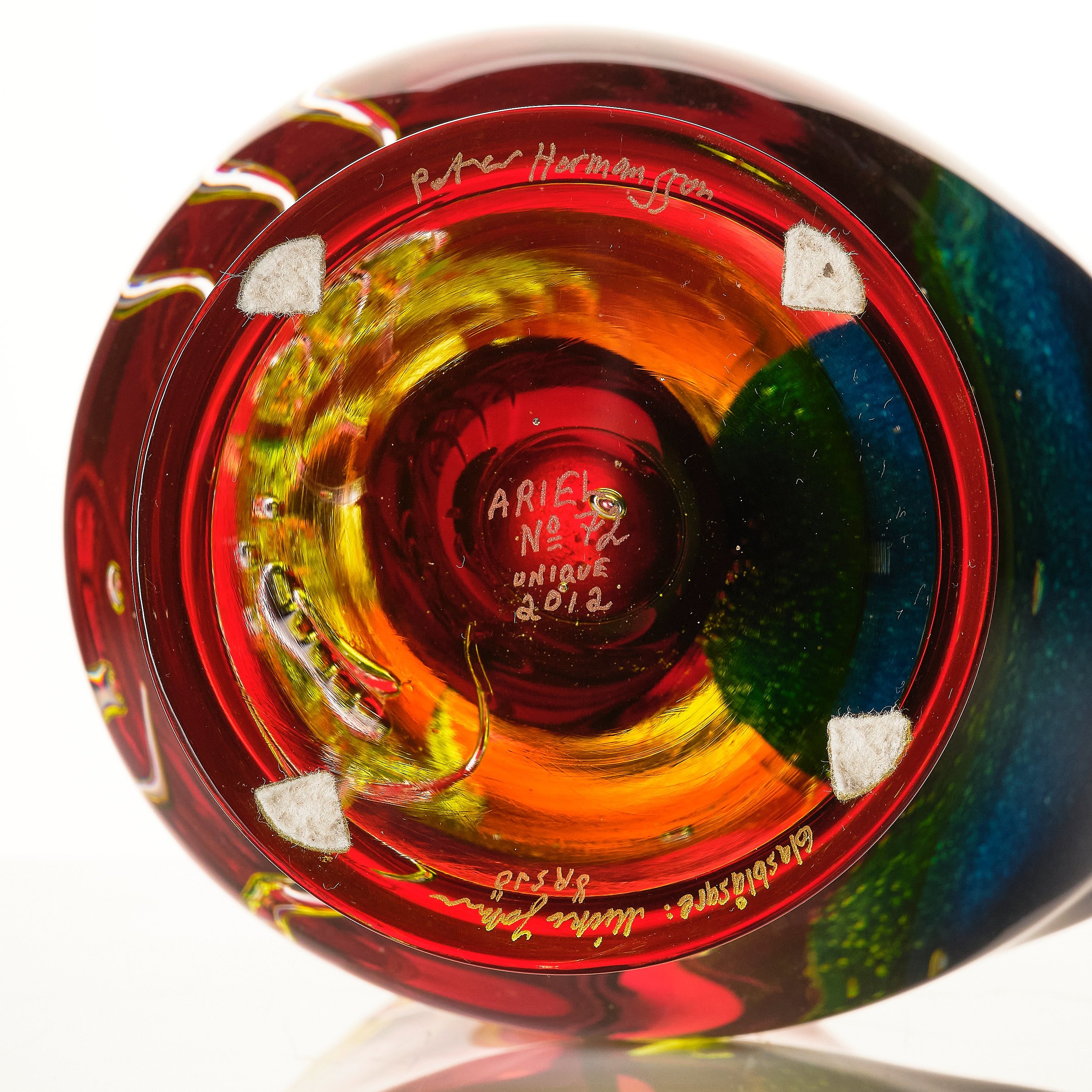 Peter Hermansson, "Yellow Shirt Servant", an 'Ariel' glass vase ...